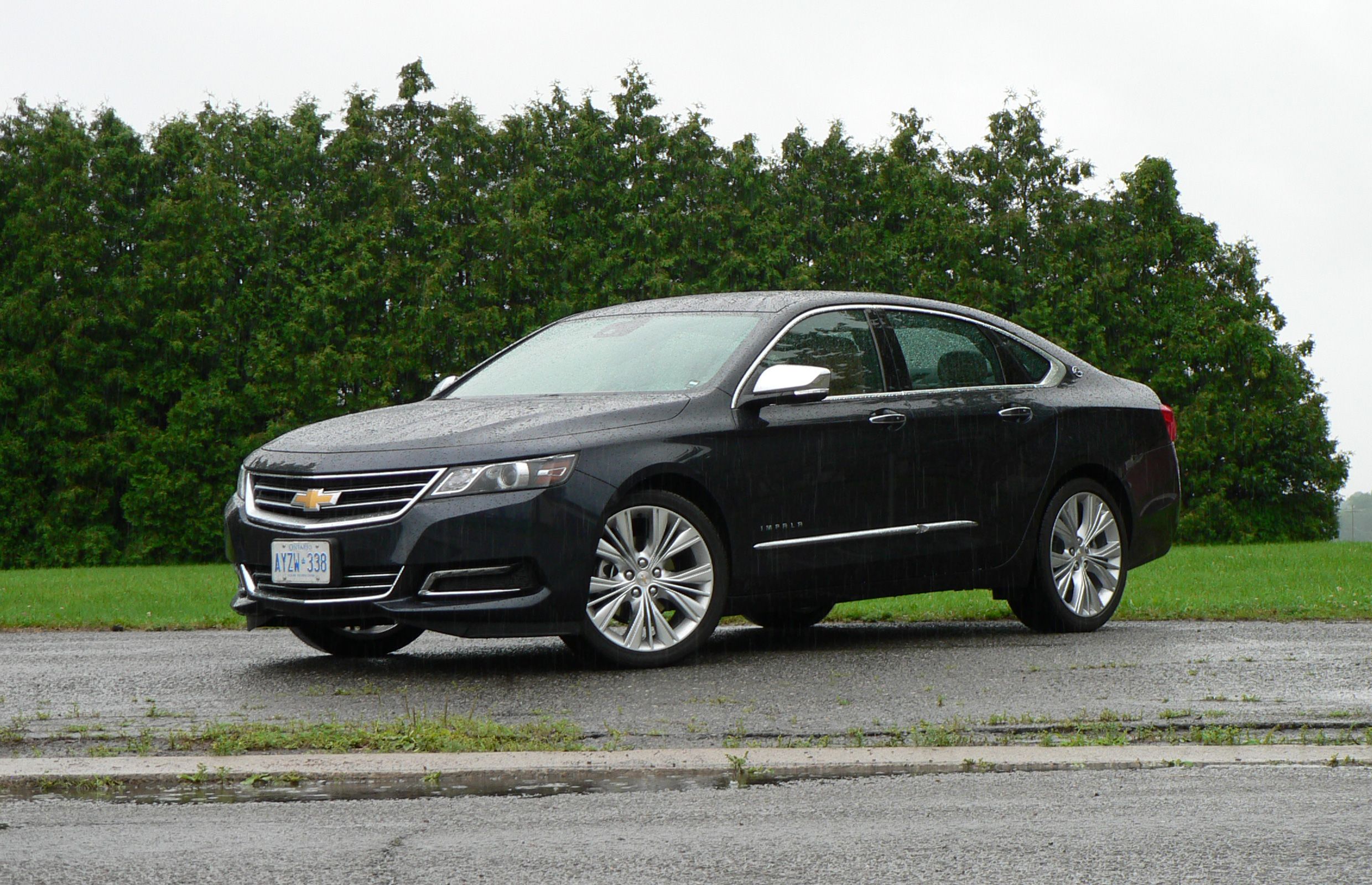 Comparo: 2014 Chevrolet Impala LTZ vs. 2014 Toyota Avalon Limited | Driving