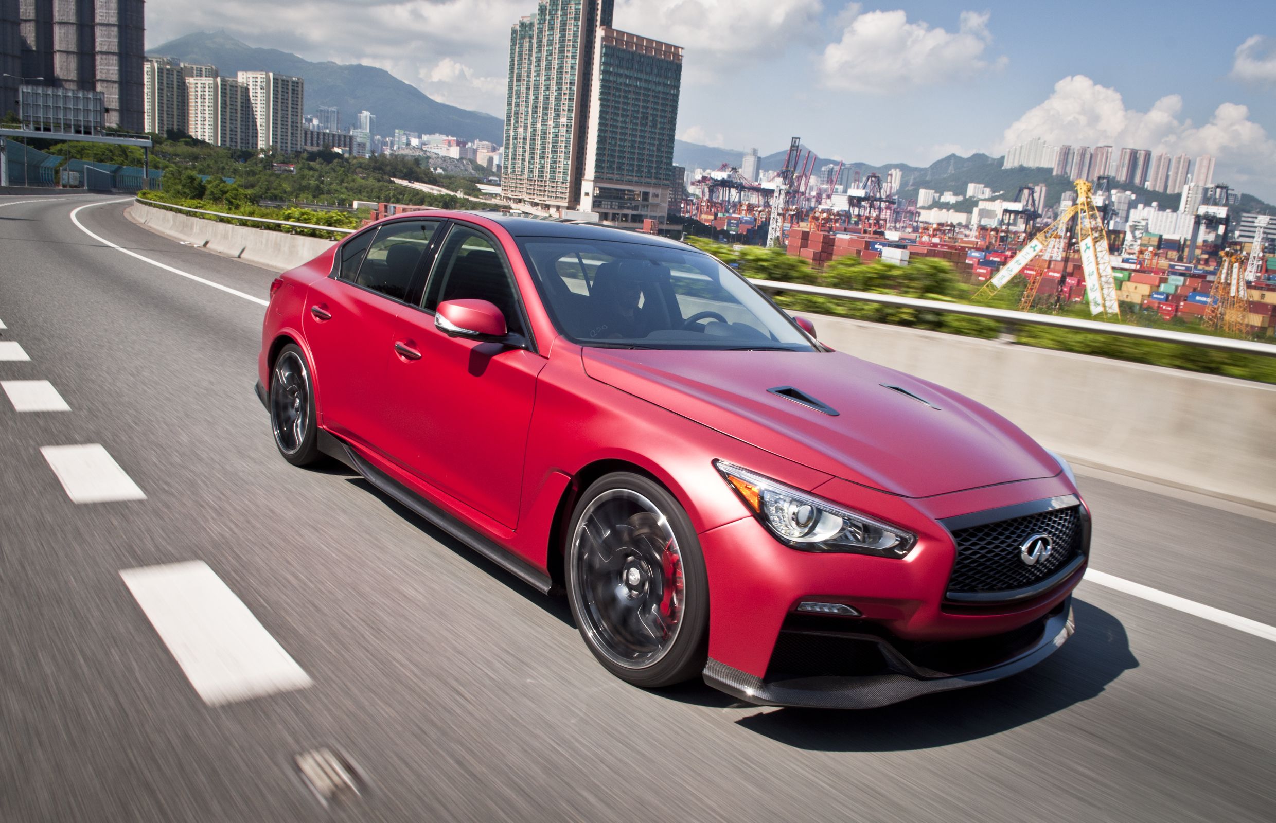 Next Nissan GT-R could spawn Infiniti super-sedan | Driving