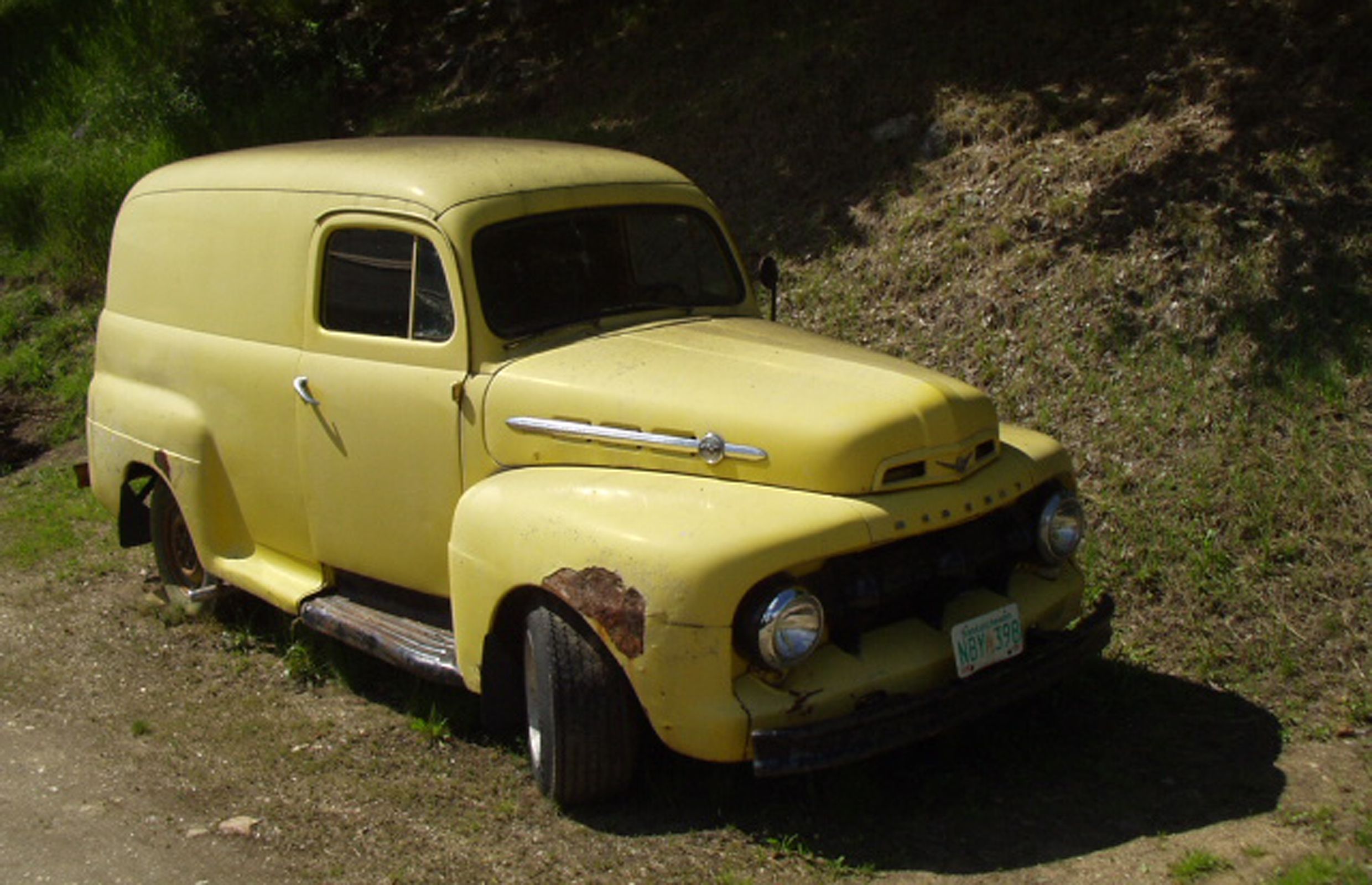 Hidden treasures: Remembering our favourite Canadian barn finds | Driving