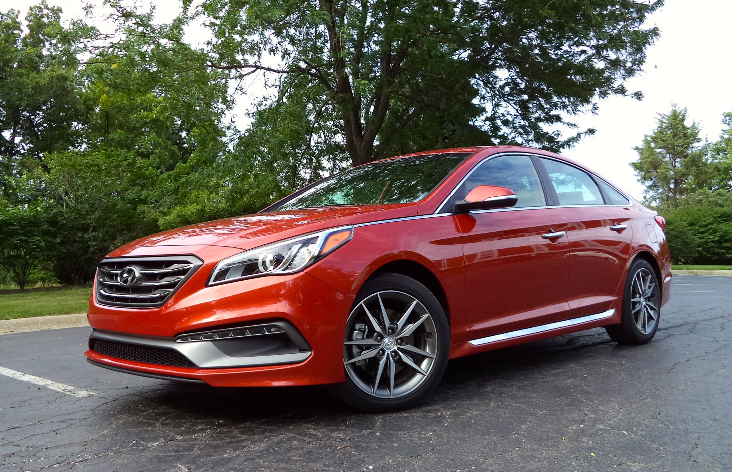 Review Roundup: How mid-sized family sedans stack up | Driving