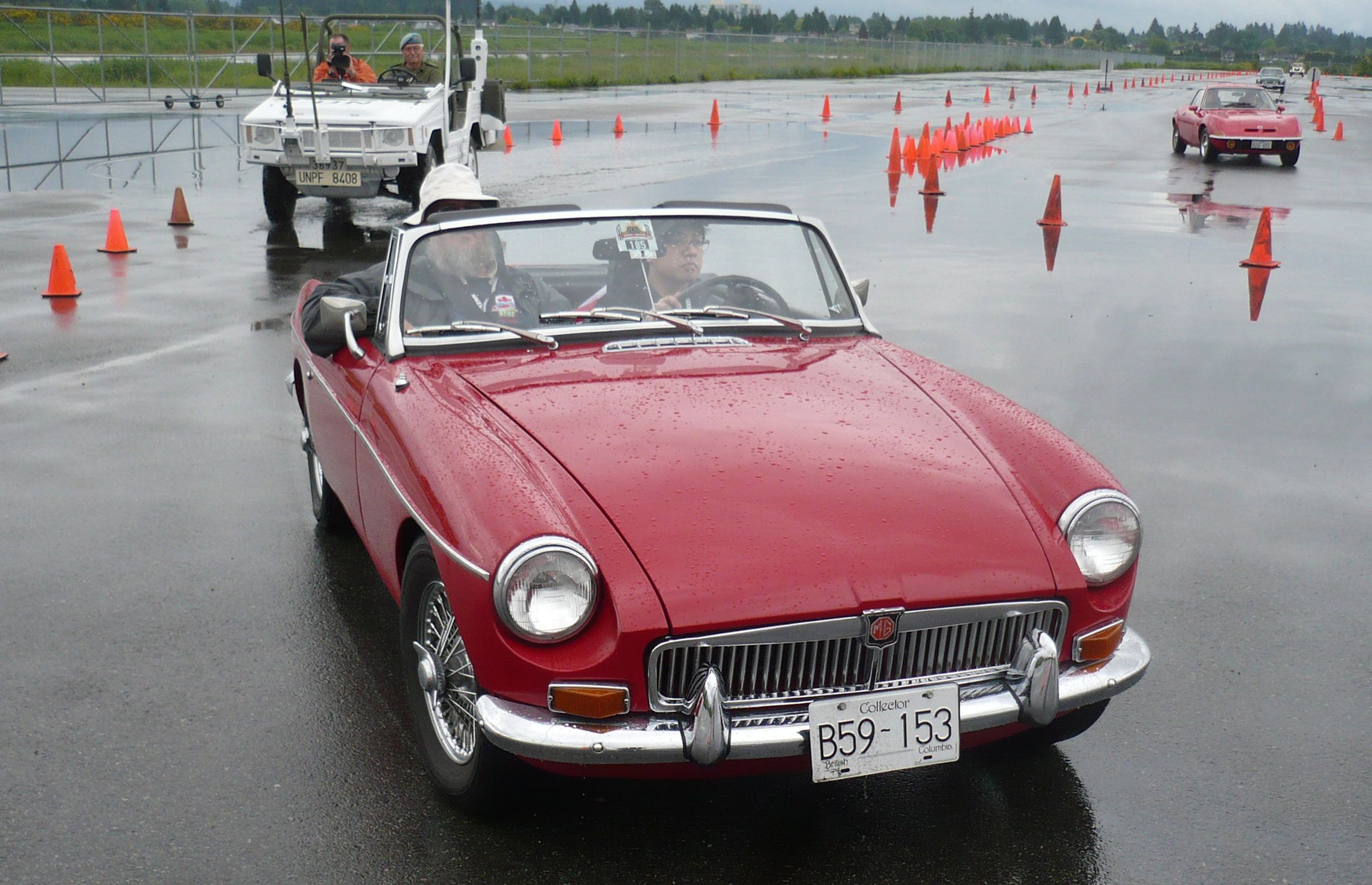 Young drivers learn to drive stick in gorgeous classic cars | Driving