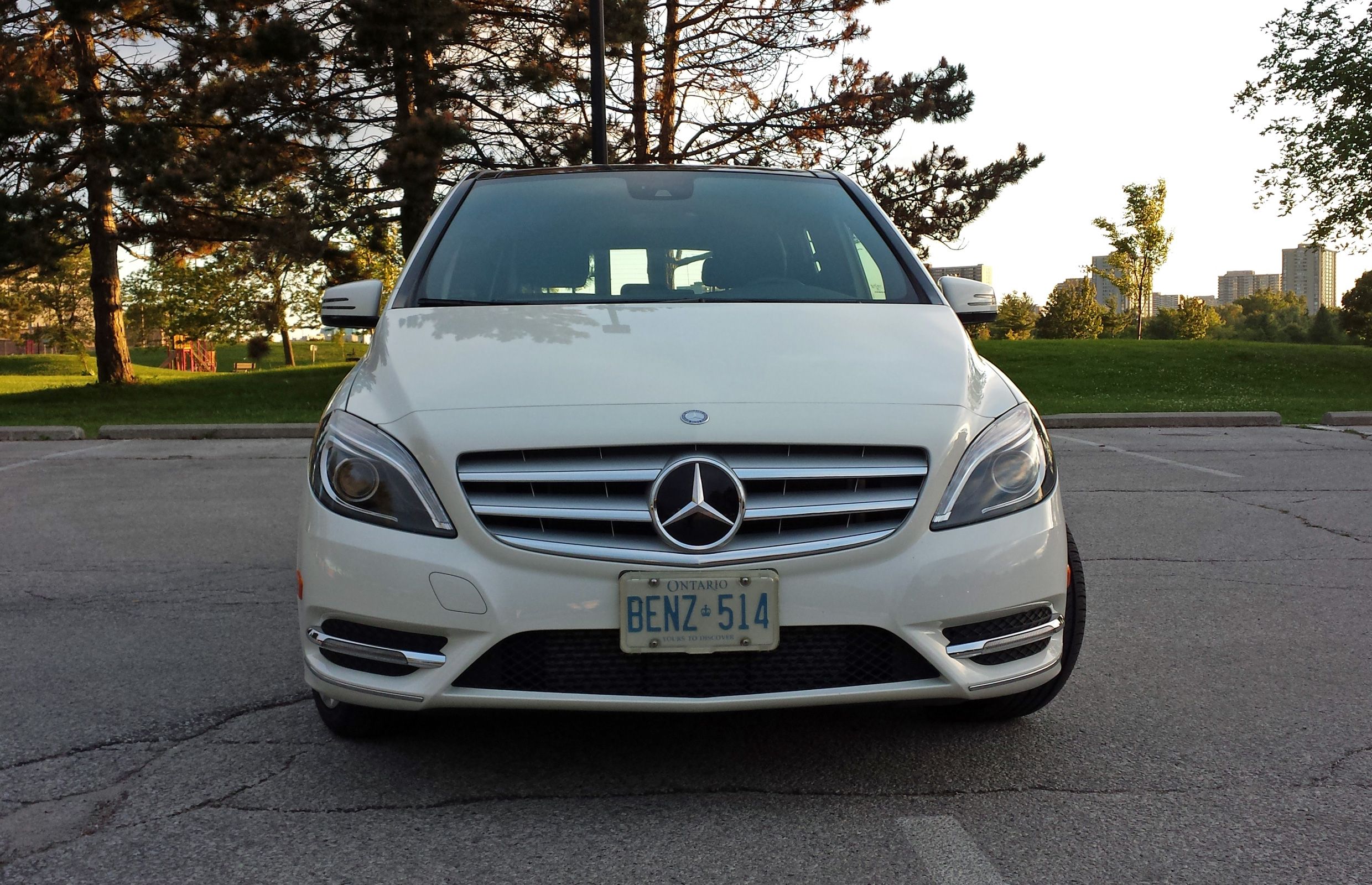 Car Review: 2014 Mercedes-Benz B250 | Driving