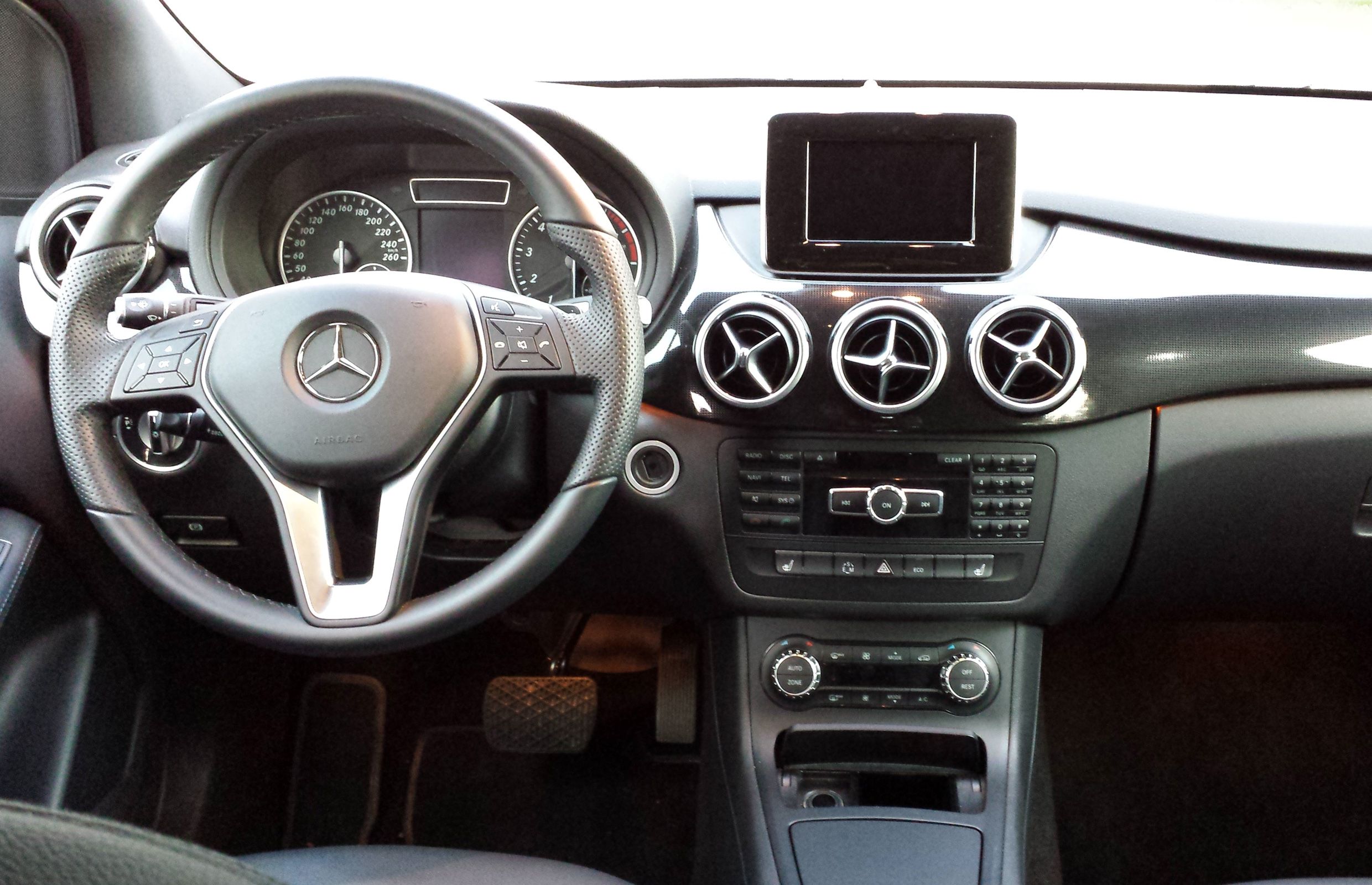 Car Review: 2014 Mercedes-Benz B250 | Driving