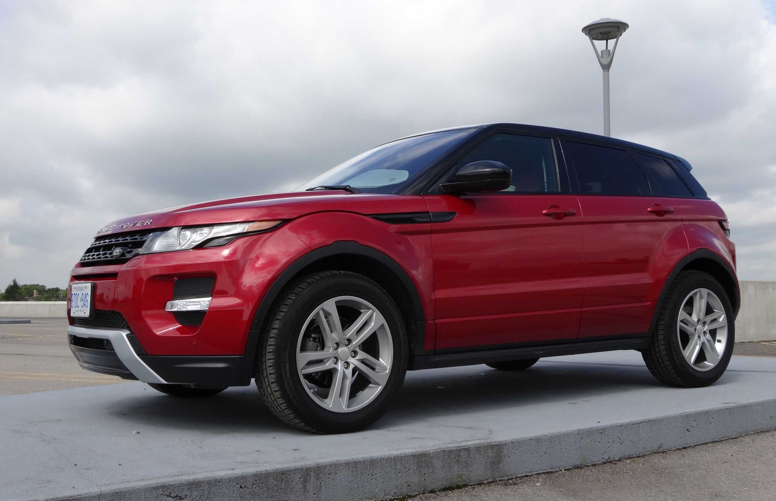 SUV Review: 2014 Range Rover Evoque Dynamic | Driving