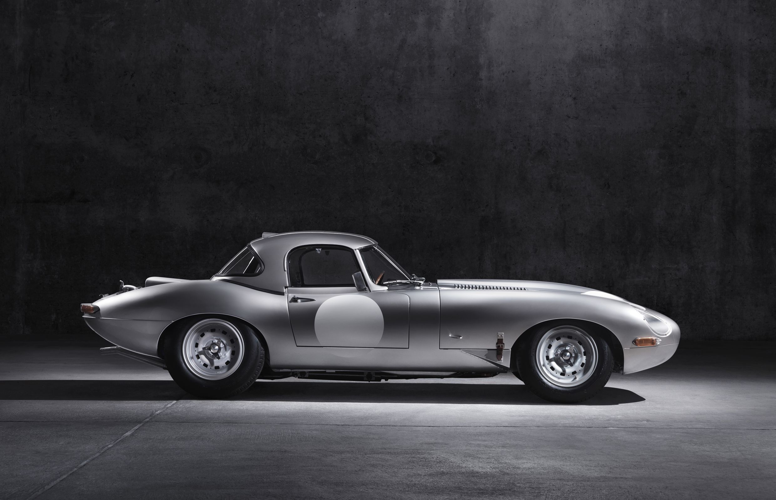 Gallery: 6 modern cars that do retro right (and 4 that don't) | Driving