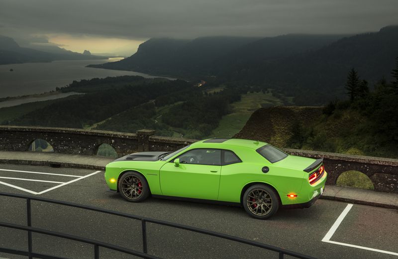 Dodge Challenger SRT Hellcat rated at 22 MPG on the highway | Driving