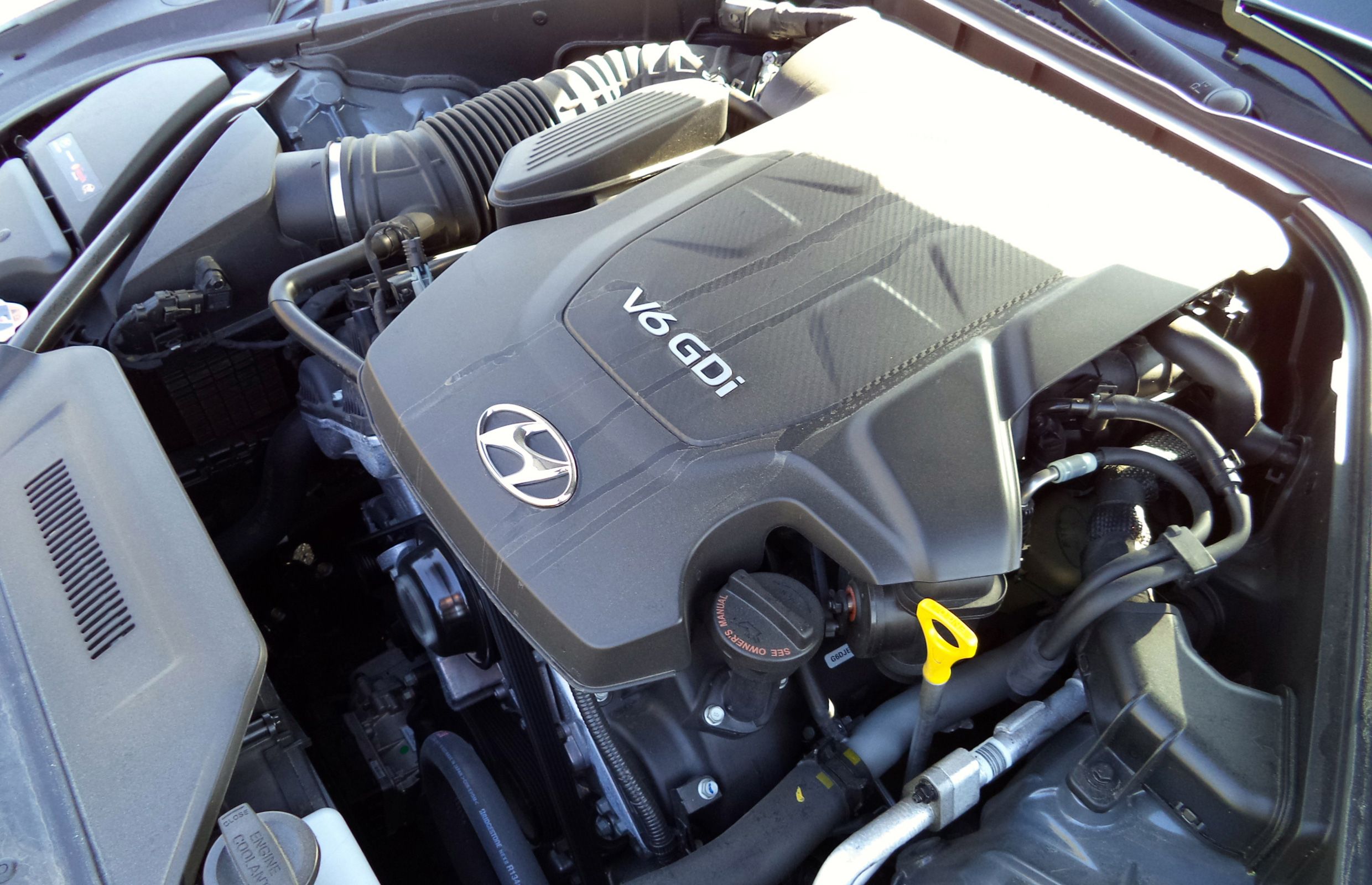 Car Review: 2015 Hyundai Genesis 3.8 Technology | Driving