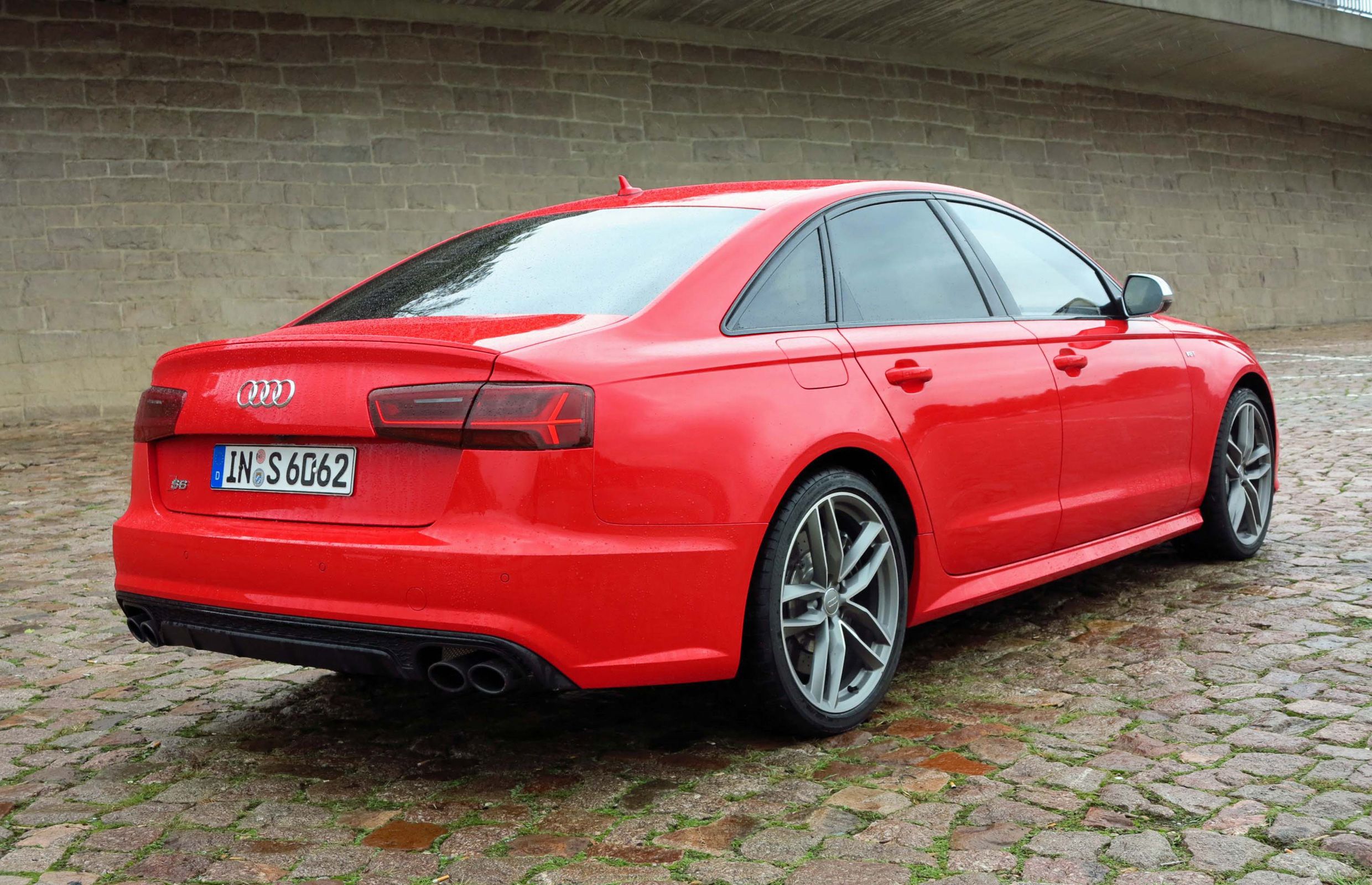 First Drive: 2016 Audi A6/S6 | Driving