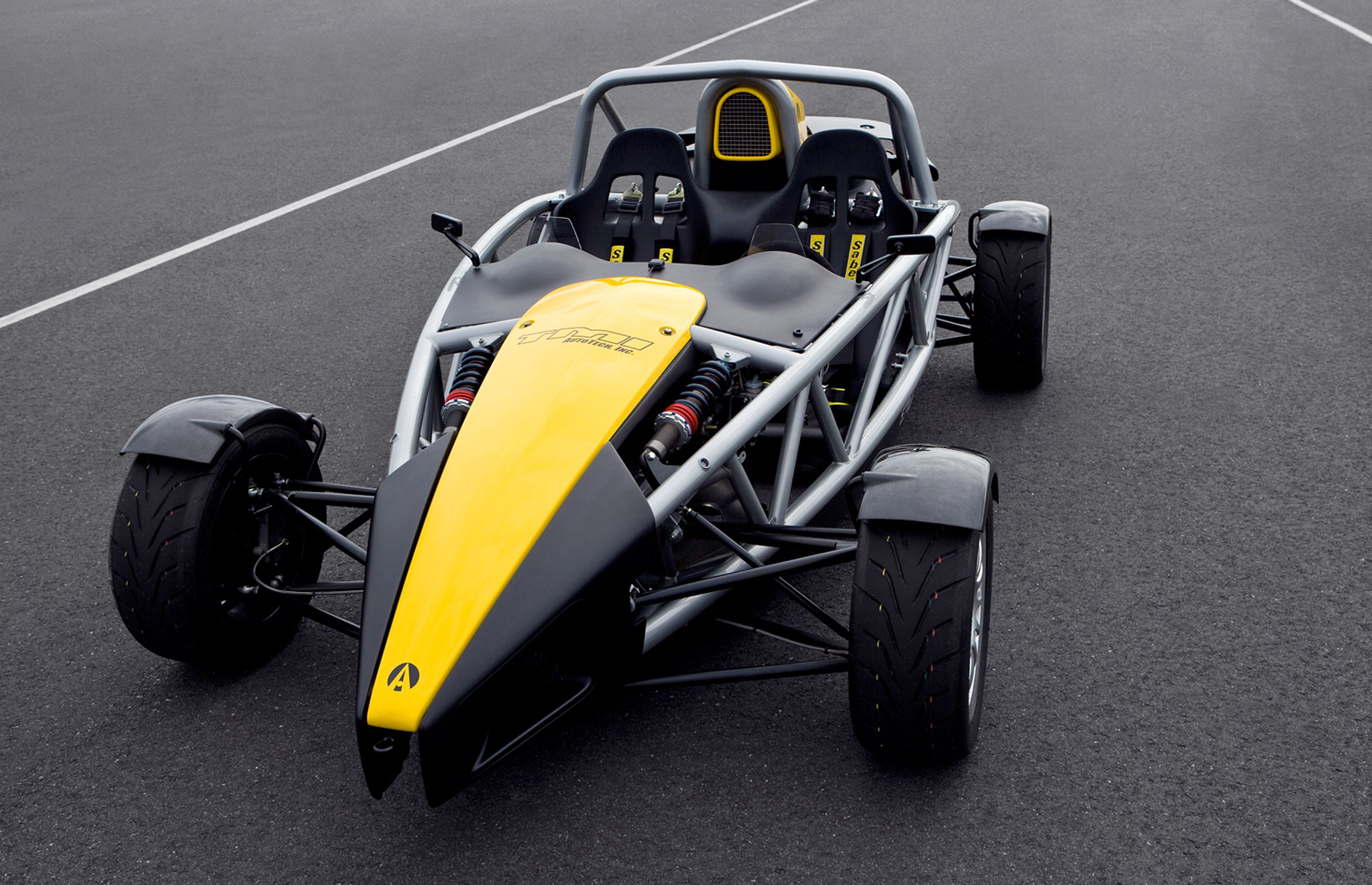 If the race car bug bites, here's how to deal with the sting | Driving