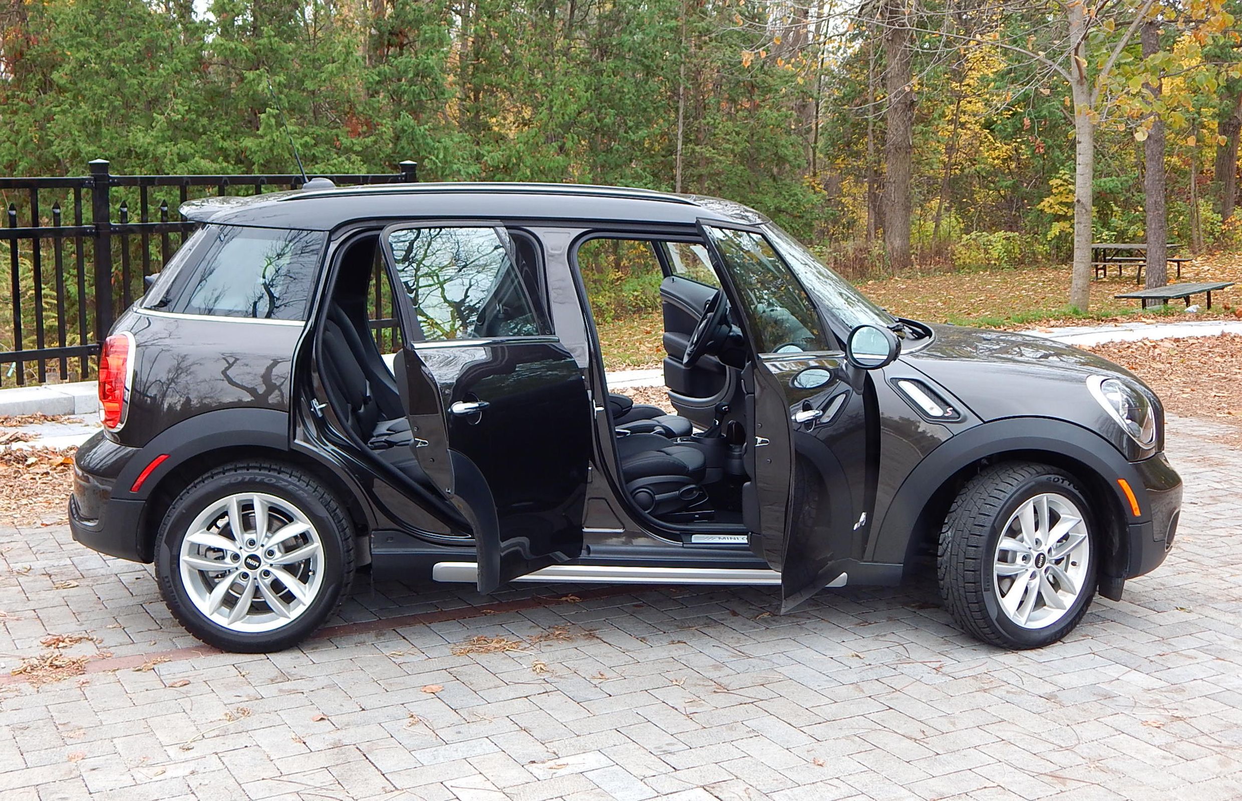 Car Review: 2015 Mini Cooper S Countryman All4 | Driving