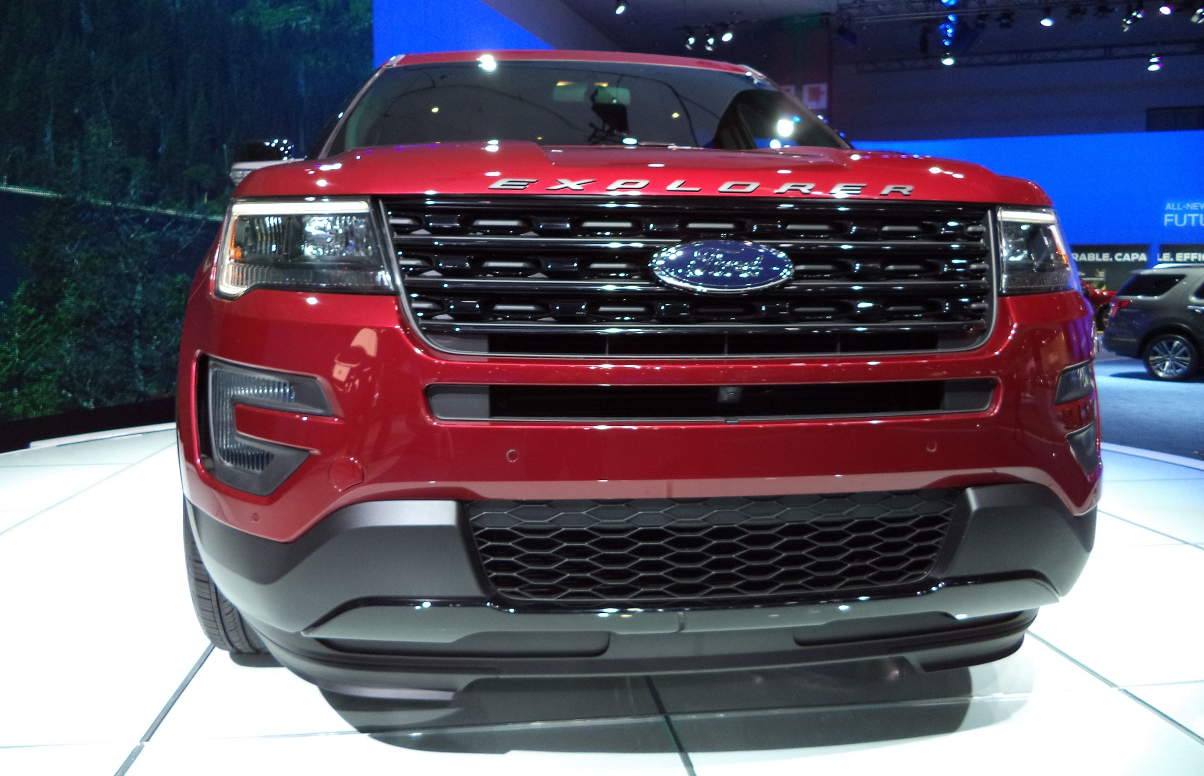 2016 Ford Explorer gets updated look, more power | Driving