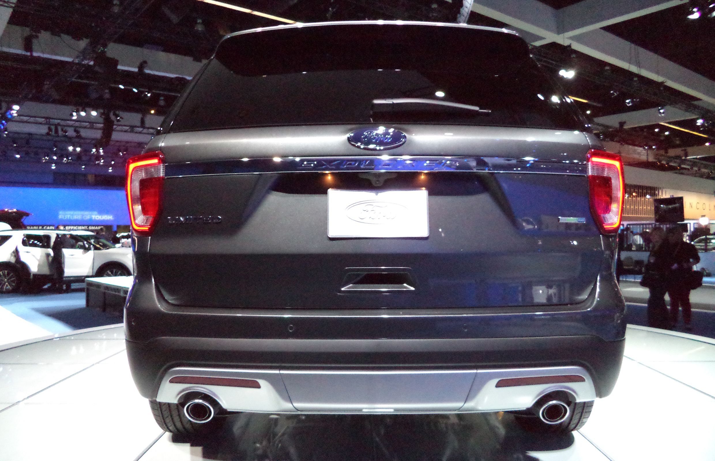 2016 Ford Explorer gets updated look, more power | Driving