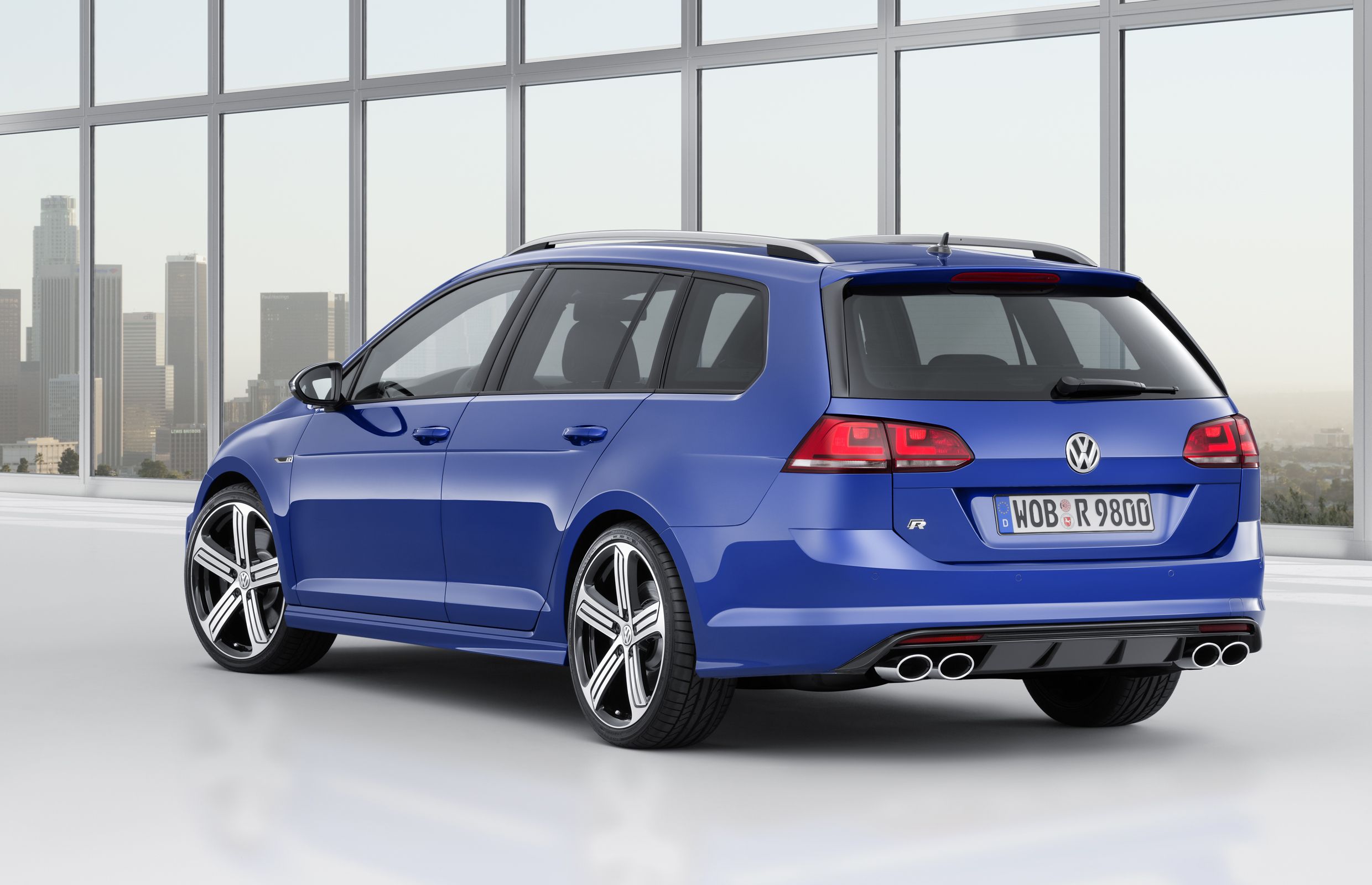 Volkswagen reveals 2016 Golf R Variant ahead of L.A. auto show | Driving