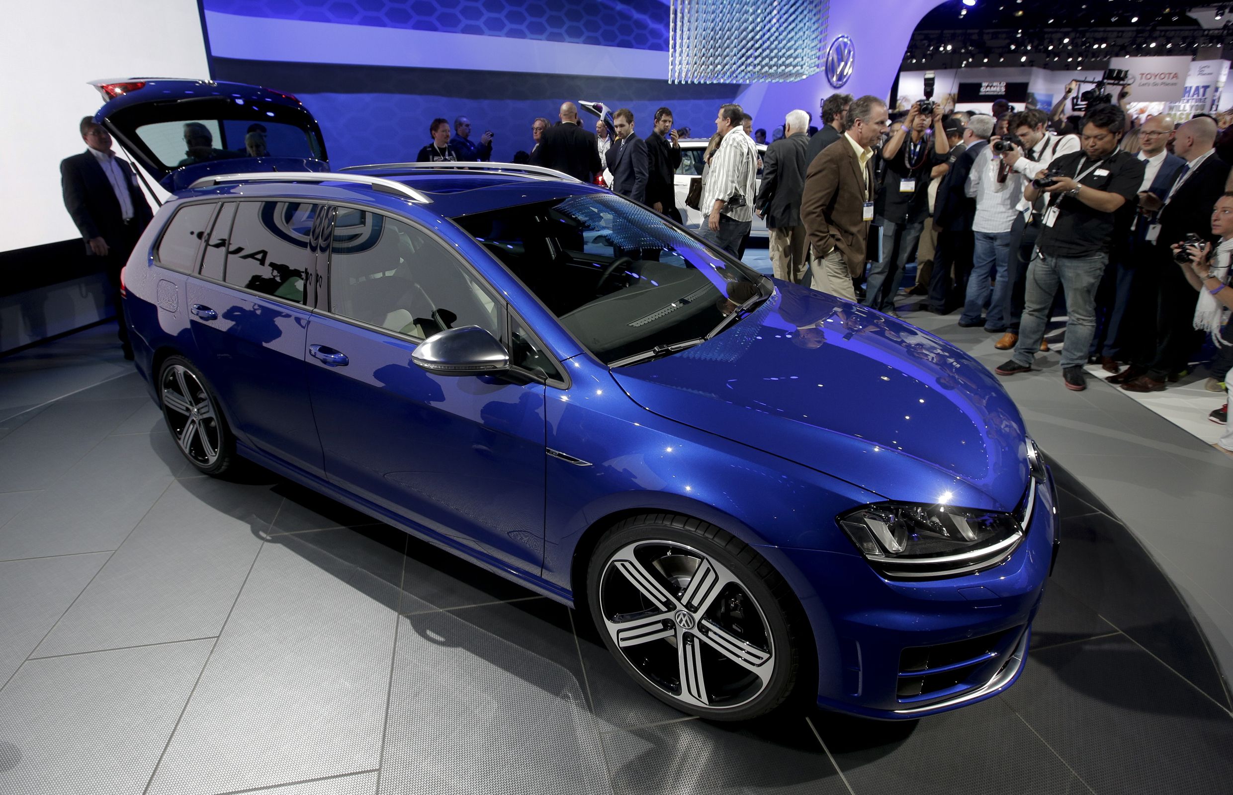 Top 10 debuts at the 2014 Los Angeles Auto Show | Driving