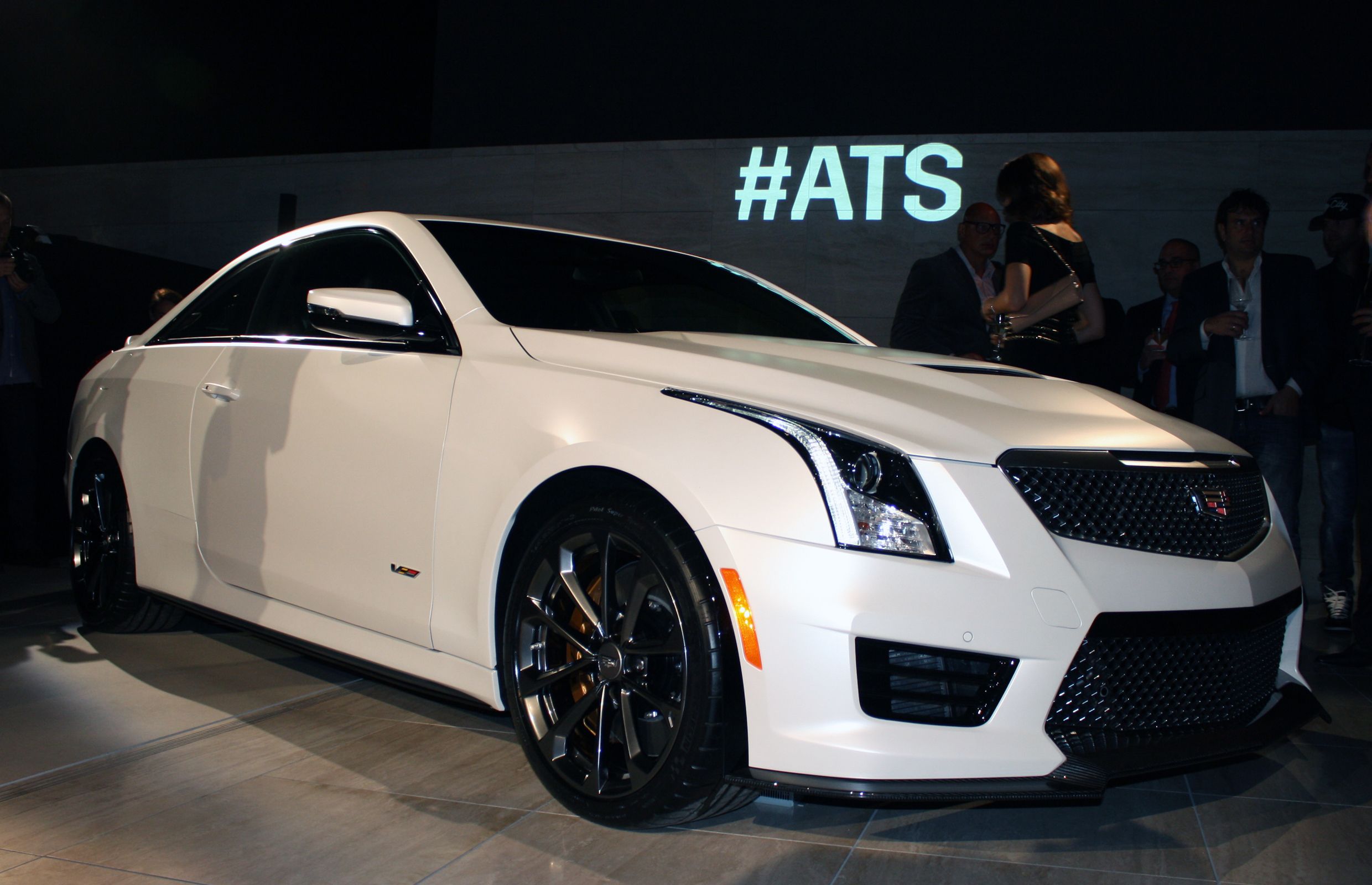 New Cadillac ATS-V sets its sights on BMW's M3 and M4 | Driving