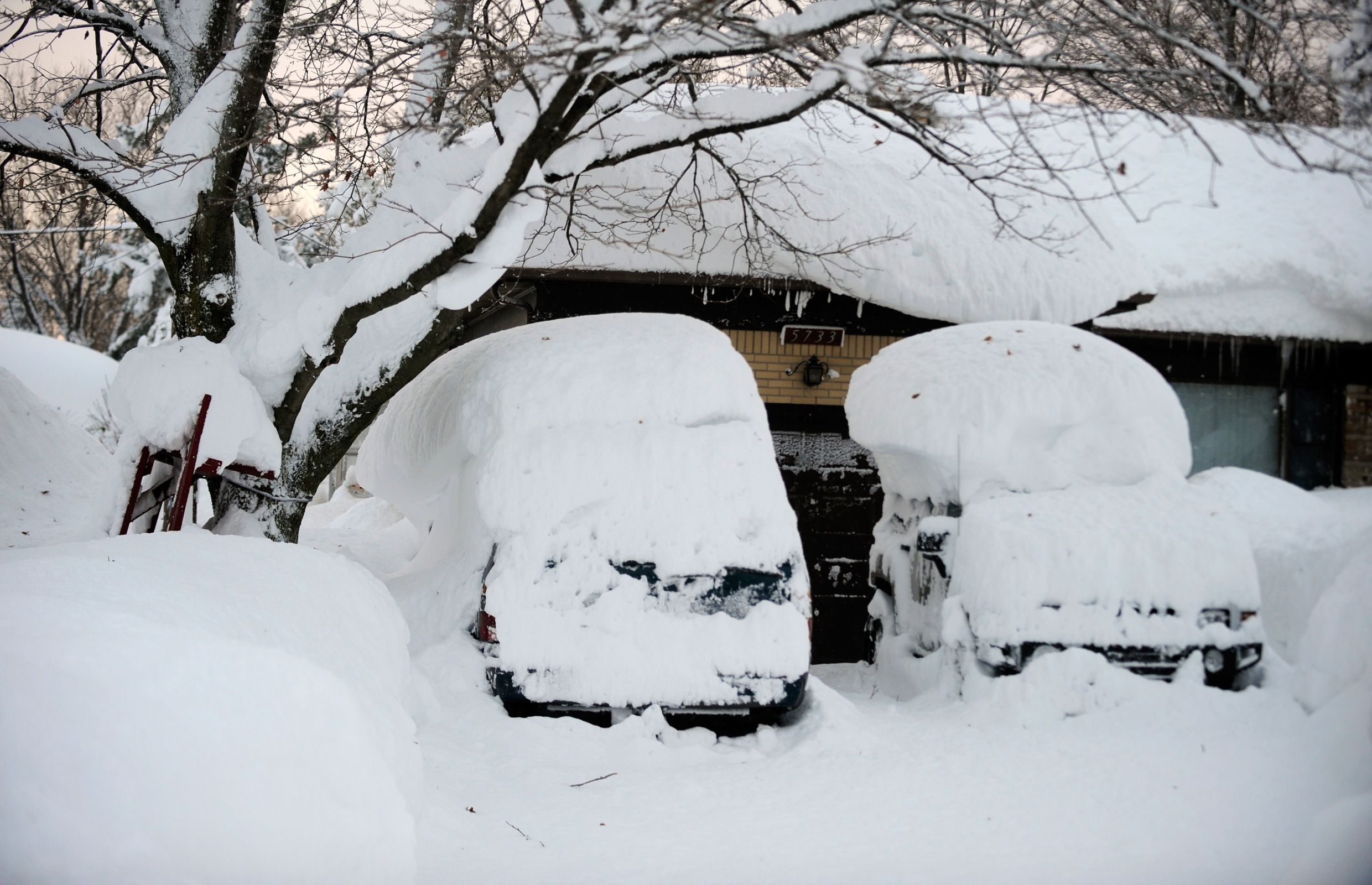 Here's how to survive driving in a 'snowpocalypse' | Driving