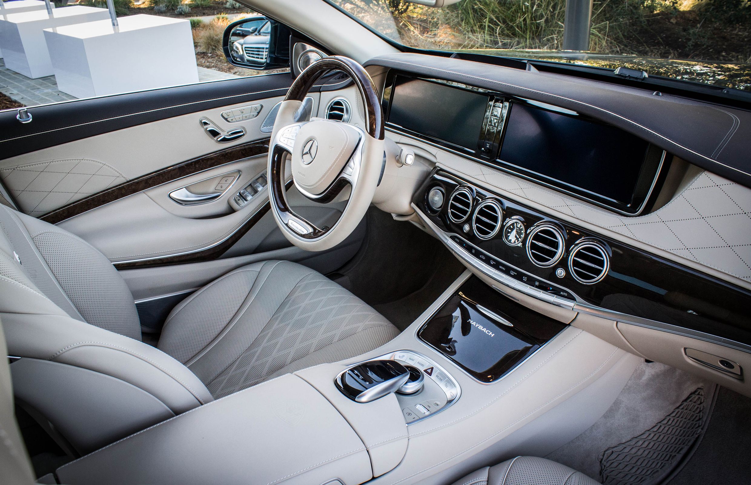 Mercedes-Maybach S600: Opulence knows no bounds | Driving