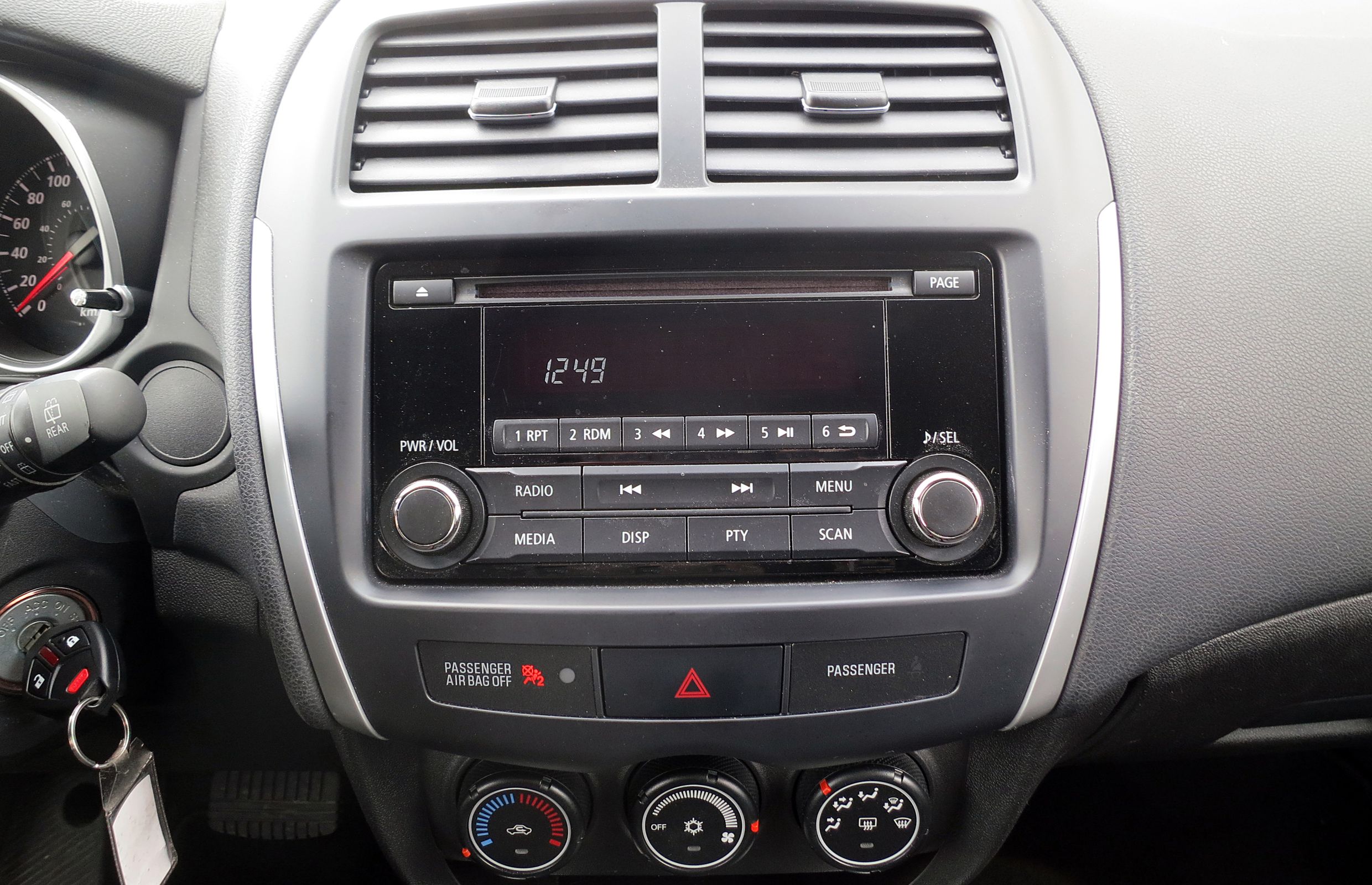 SUV Review: 2015 Mitsubishi RVR | Driving