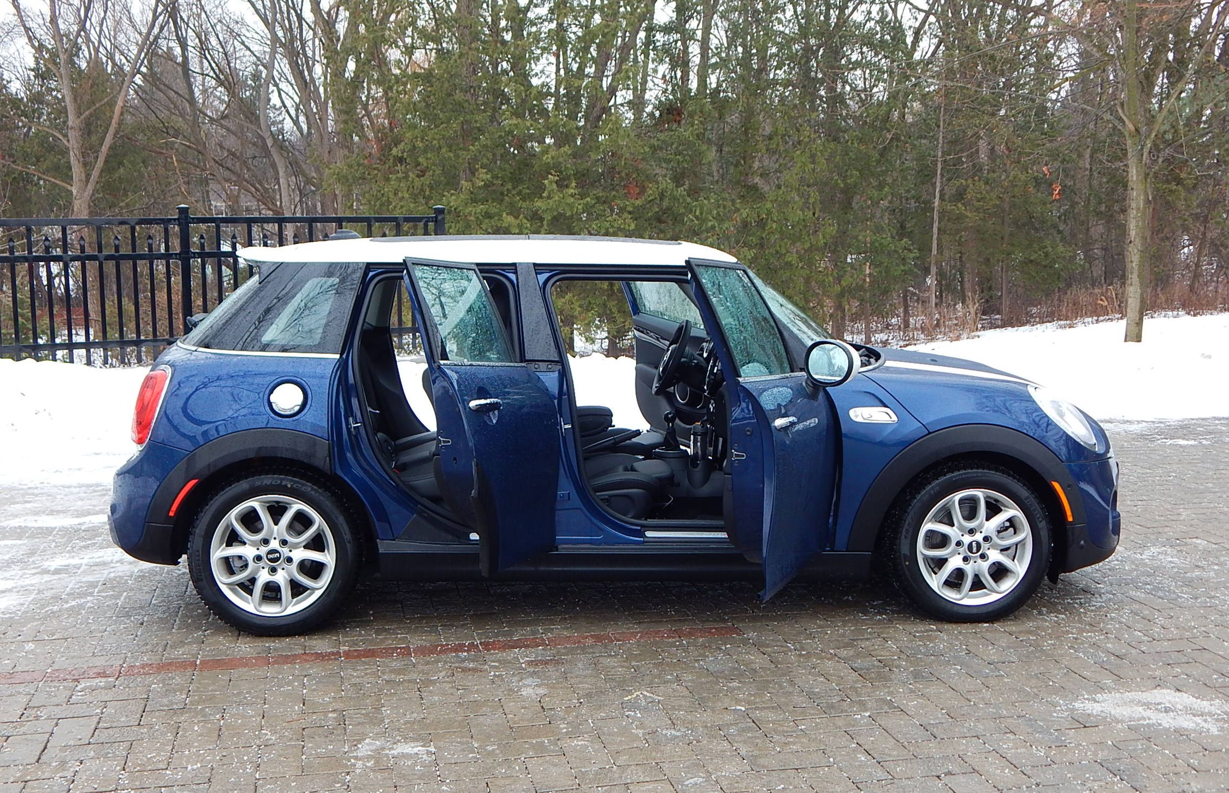Car Review: 2015 Mini Cooper S 5 Door | Driving