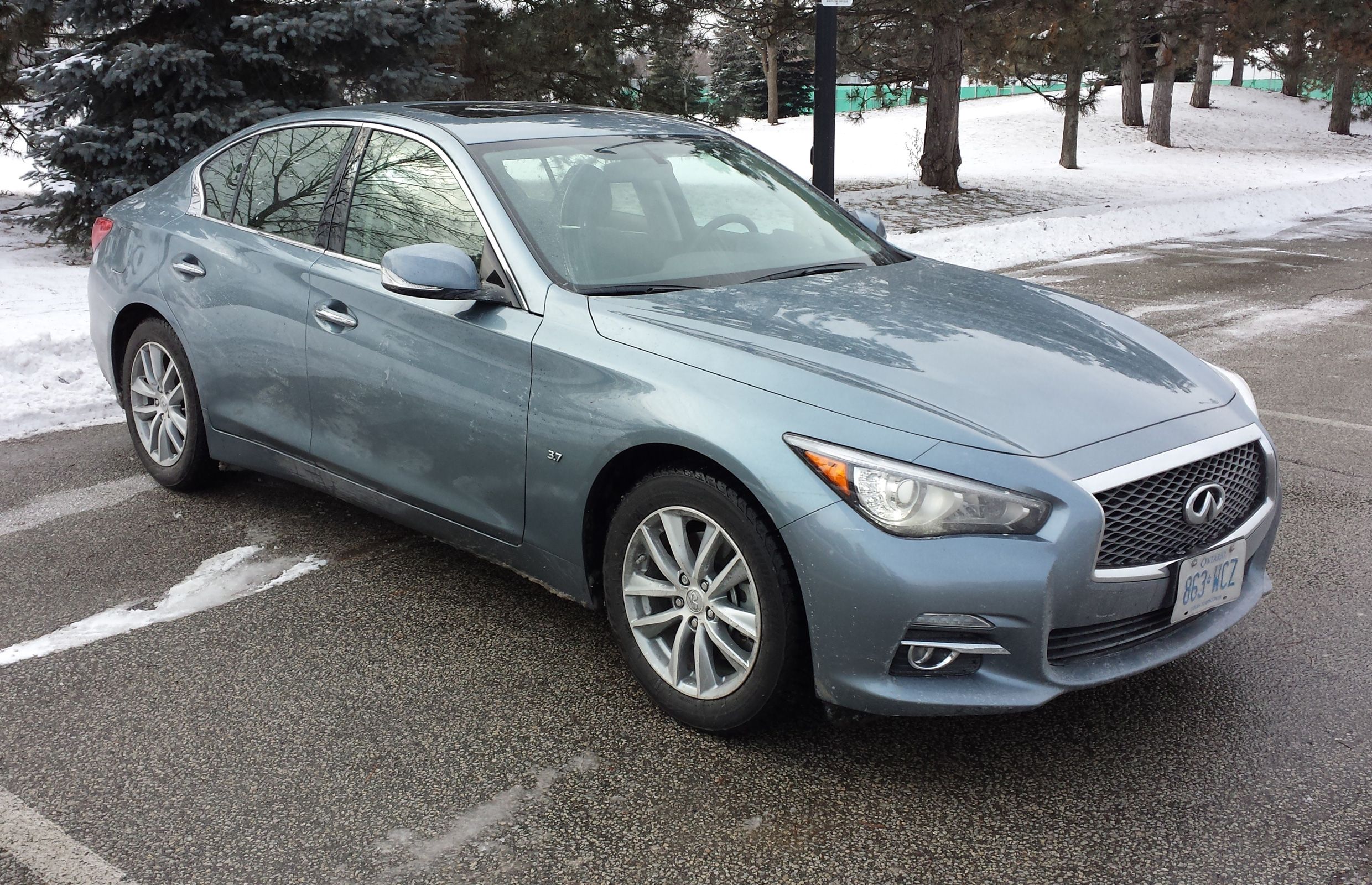 Car Review: 2015 Infiniti Q50 AWD | Driving