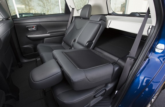 Car Review: 2015 Toyota Prius V | Driving