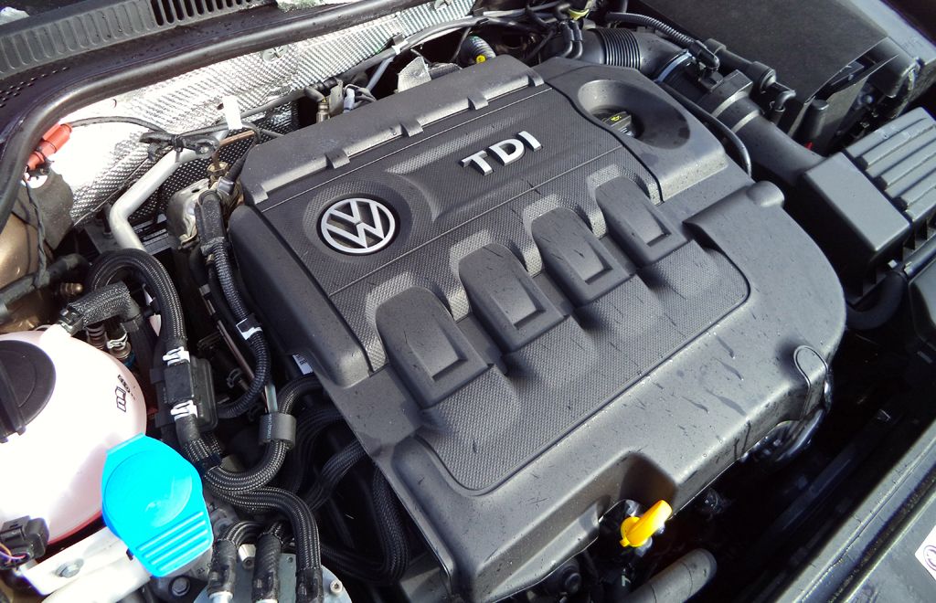 Car Review: 2015 Volkswagen Jetta TDI Highline | Driving