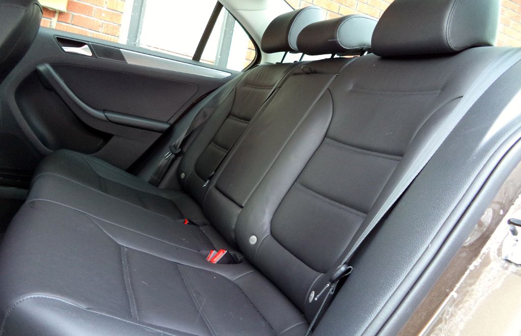 Car Review: 2015 Volkswagen Jetta TDI Highline | Driving