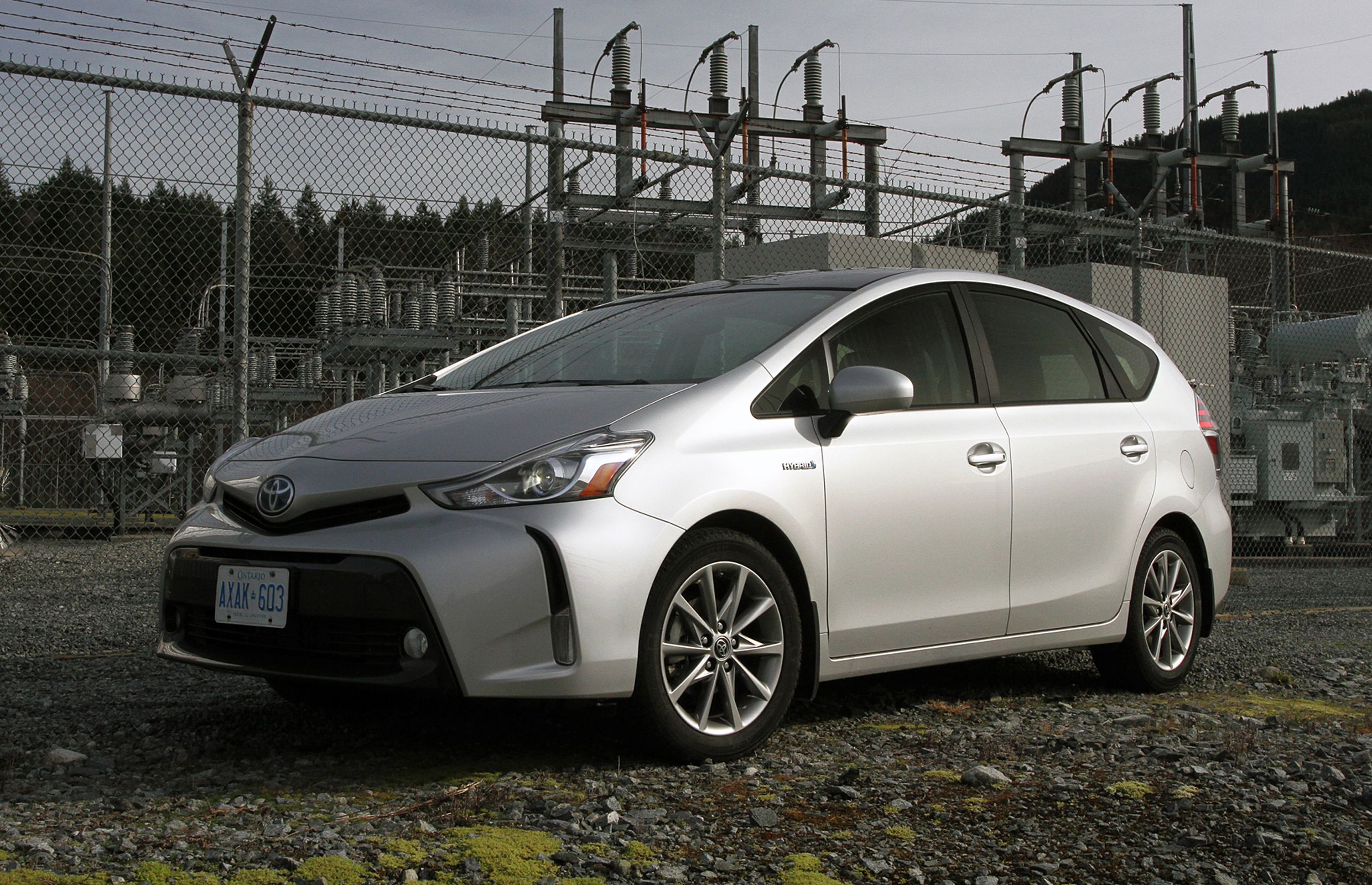 Car Review: 2015 Toyota Prius V | Driving