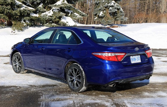 Car Review: 2015 Toyota Camry XSE V6 | Driving