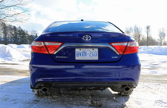 Car Review: 2015 Toyota Camry XSE V6 | Driving