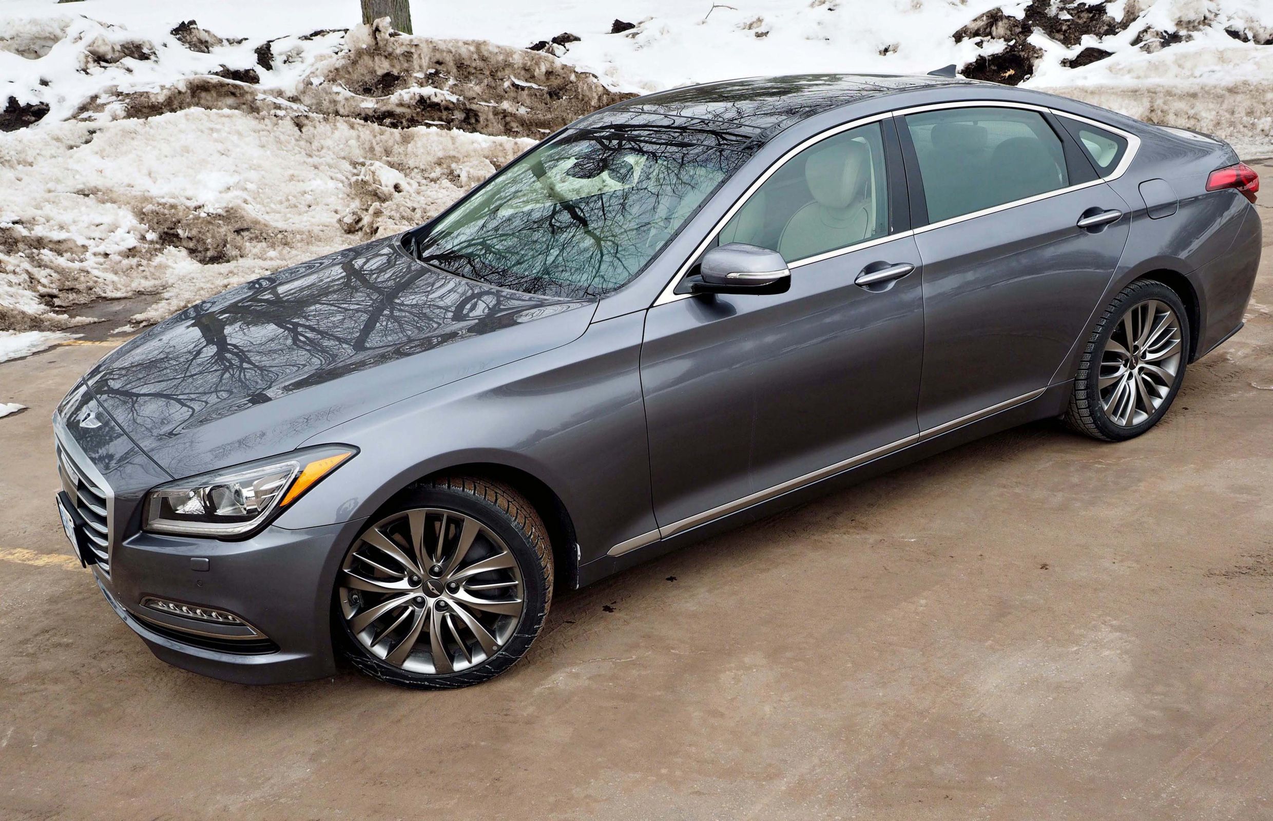 Car Review: 2015 Hyundai Genesis 5.0 AWD | Driving
