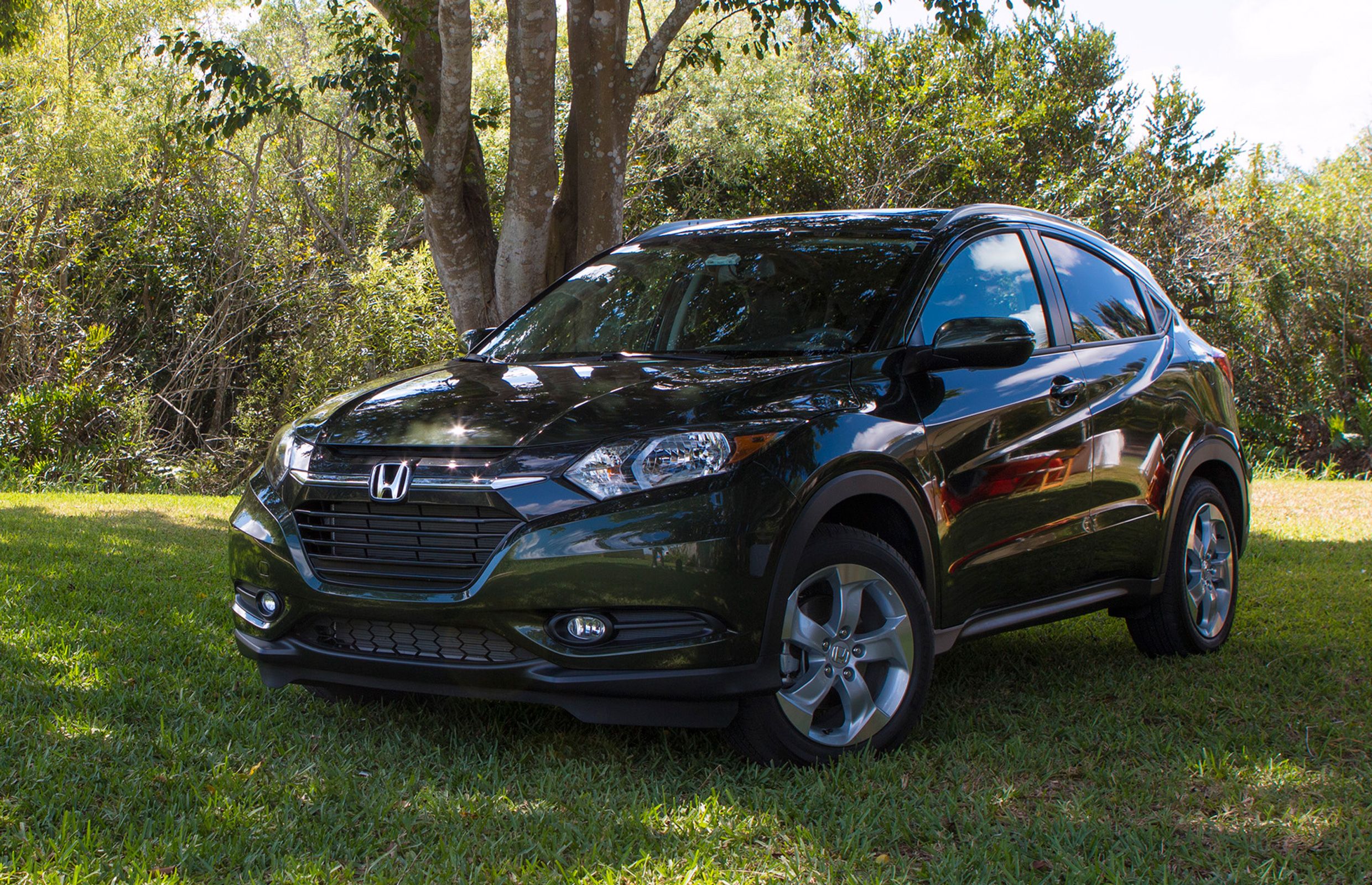 First Look: 2016 Honda HR-V | Driving