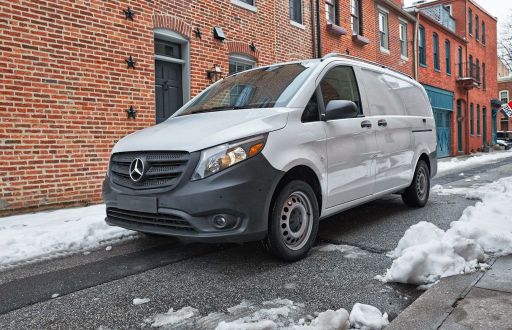Mercedes-Benz unveils new Metris van in North America | Driving