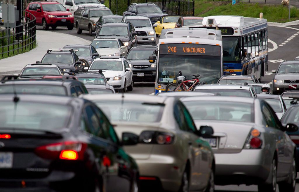 Take it from the pros: Here are our best driving tips | Driving