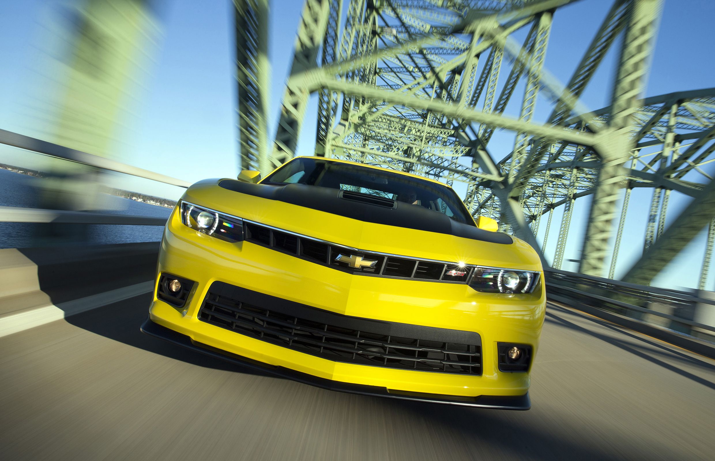 GM re-recalls bad Camaro key fobs it accidentally kept giving out | Driving