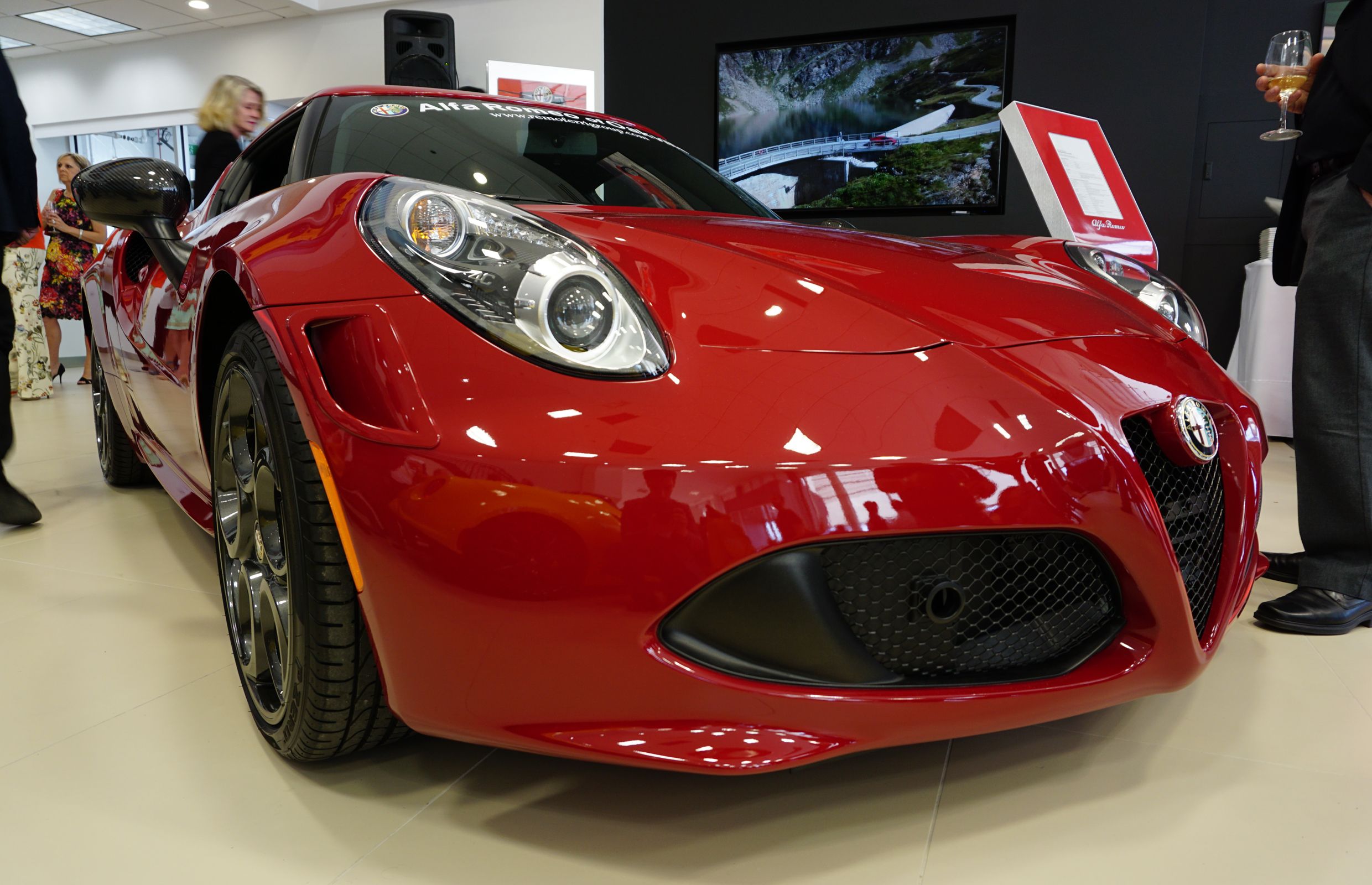 Alfa Romeo opens latest dealership in Canada | Driving