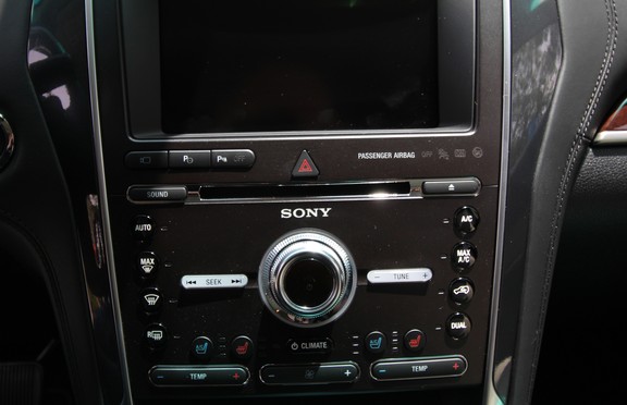 First Drive: 2016 Ford Explorer | Driving