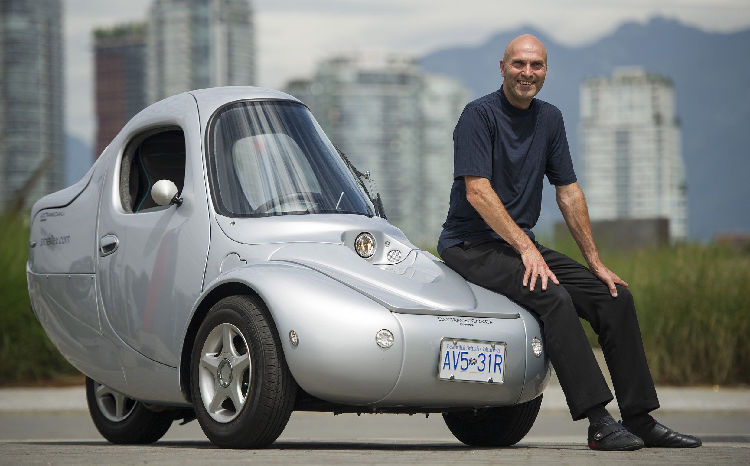 So long, Solo: ElectraMeccanica pivots from three wheels to four | Driving