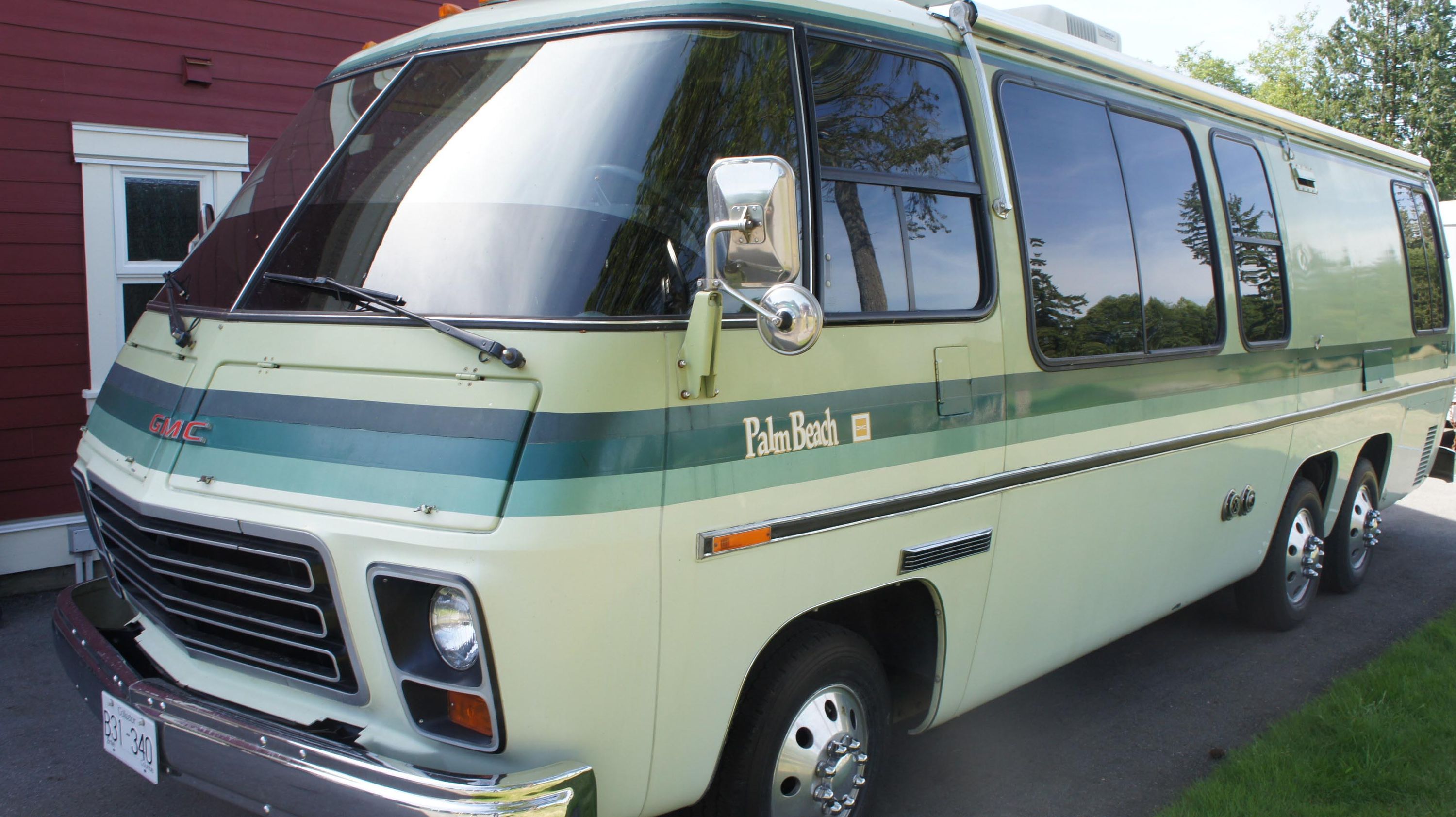 Why 1970s GMC motorhomes have a cult-like following | Driving