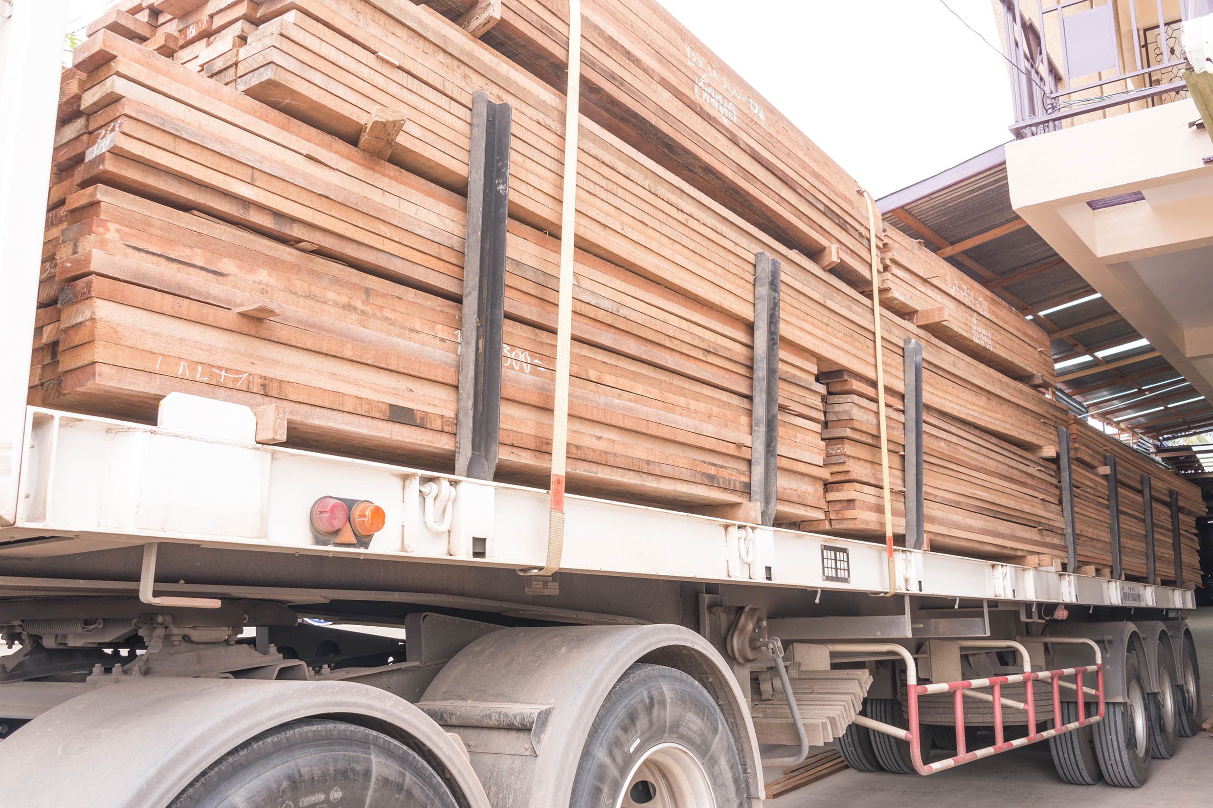 Big Rigs: Art of the load | Driving