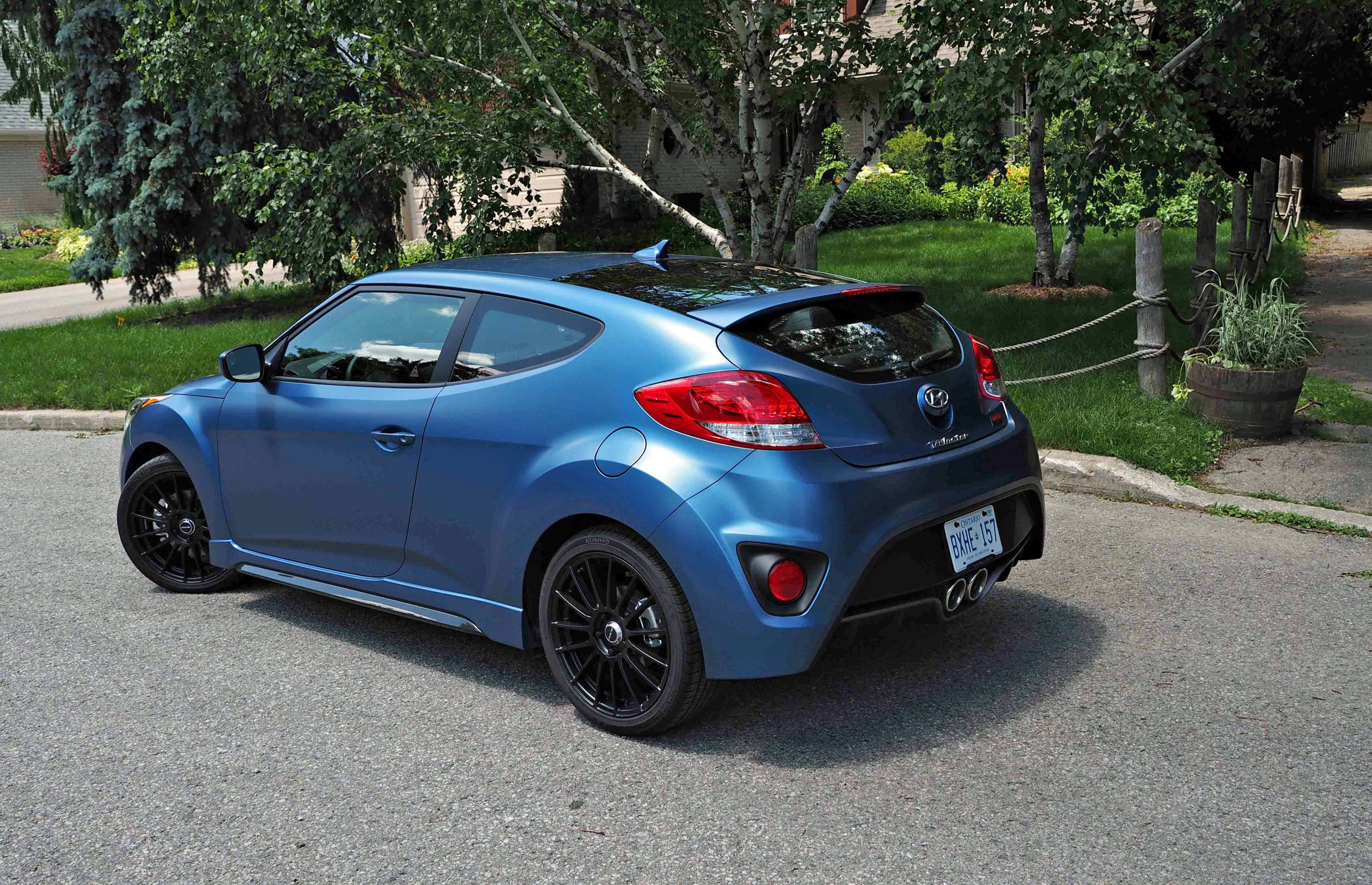 Car Review: 2016 Hyundai Veloster Rally Edition | Driving