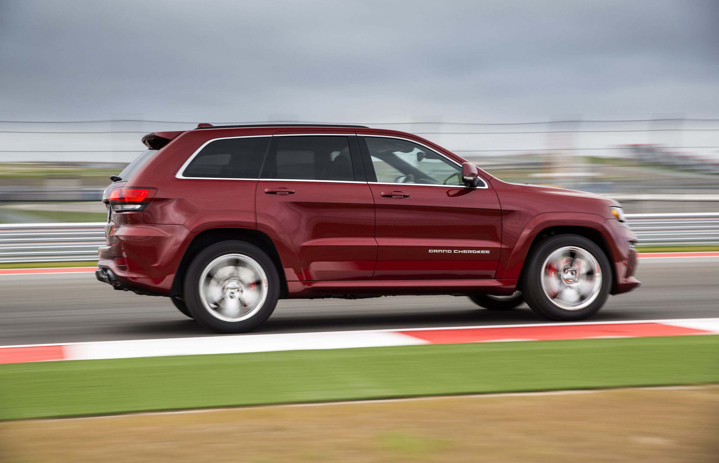 Jeep turning up the heat with Grand Cherokee, Renegade 'Trackhawk ...