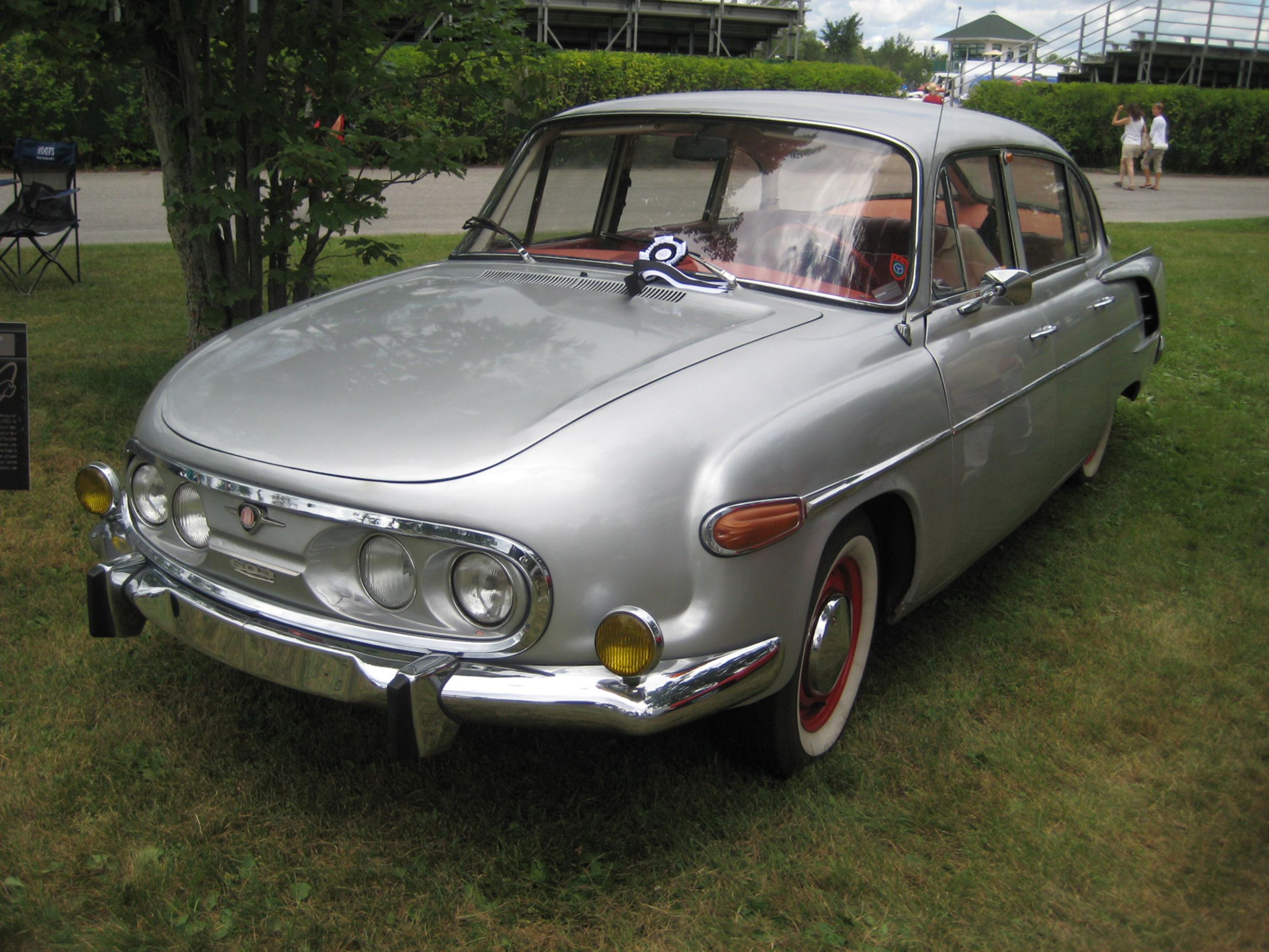Collector Classics: 1957 Tatra T-603 | Driving