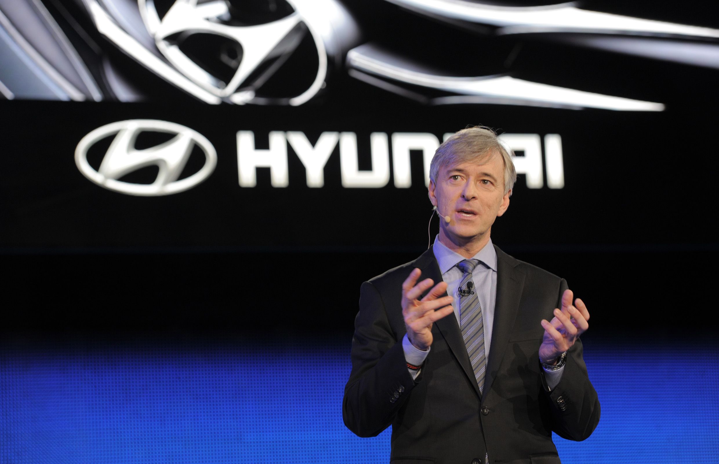 Google appoints ex-Hyundai CEO to lead self-driving car push | Driving