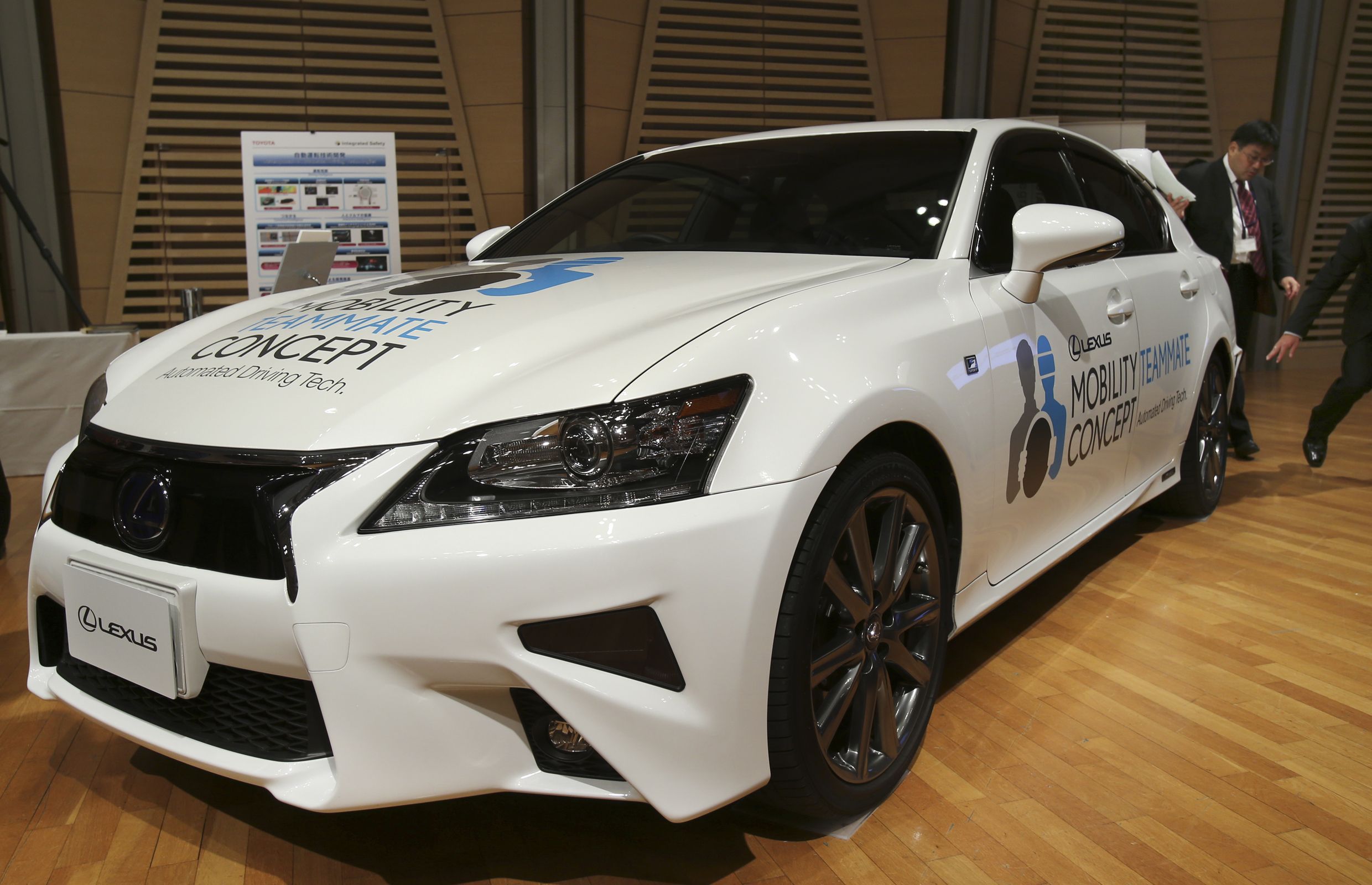 Toyota's self-driving car could hit the road by 2020 | Driving