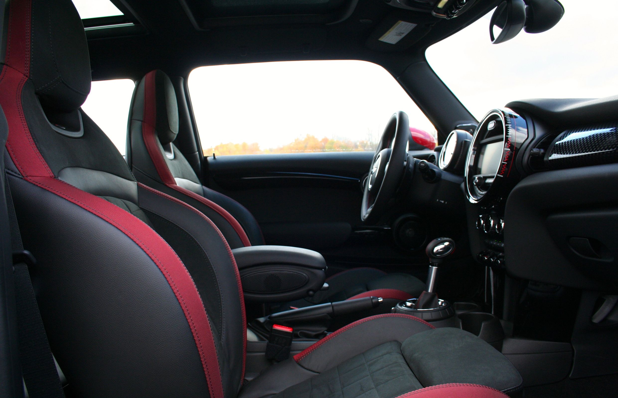 Car Review: 2016 Mini John Cooper Works 3-Door | Driving