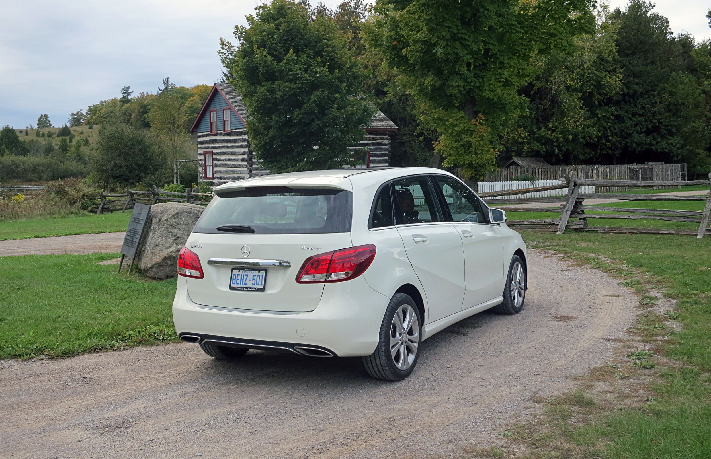Car Review: 2015 Mercedes-Benz B250 4MATIC | Driving