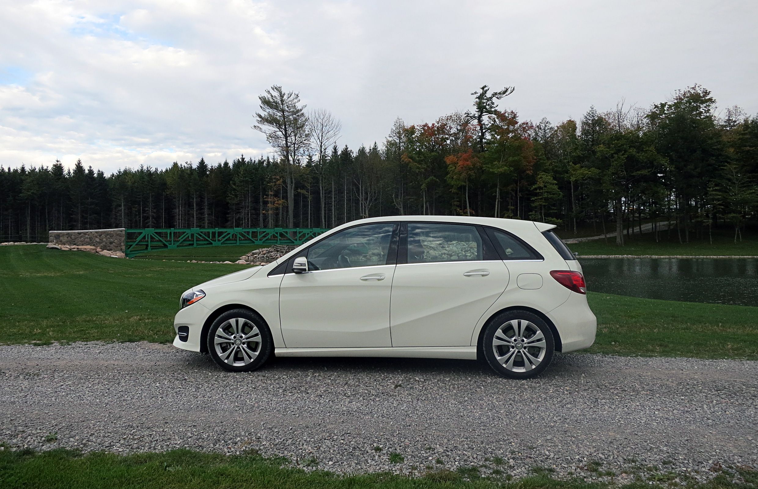 Car Review: 2015 Mercedes-Benz B250 4MATIC | Driving