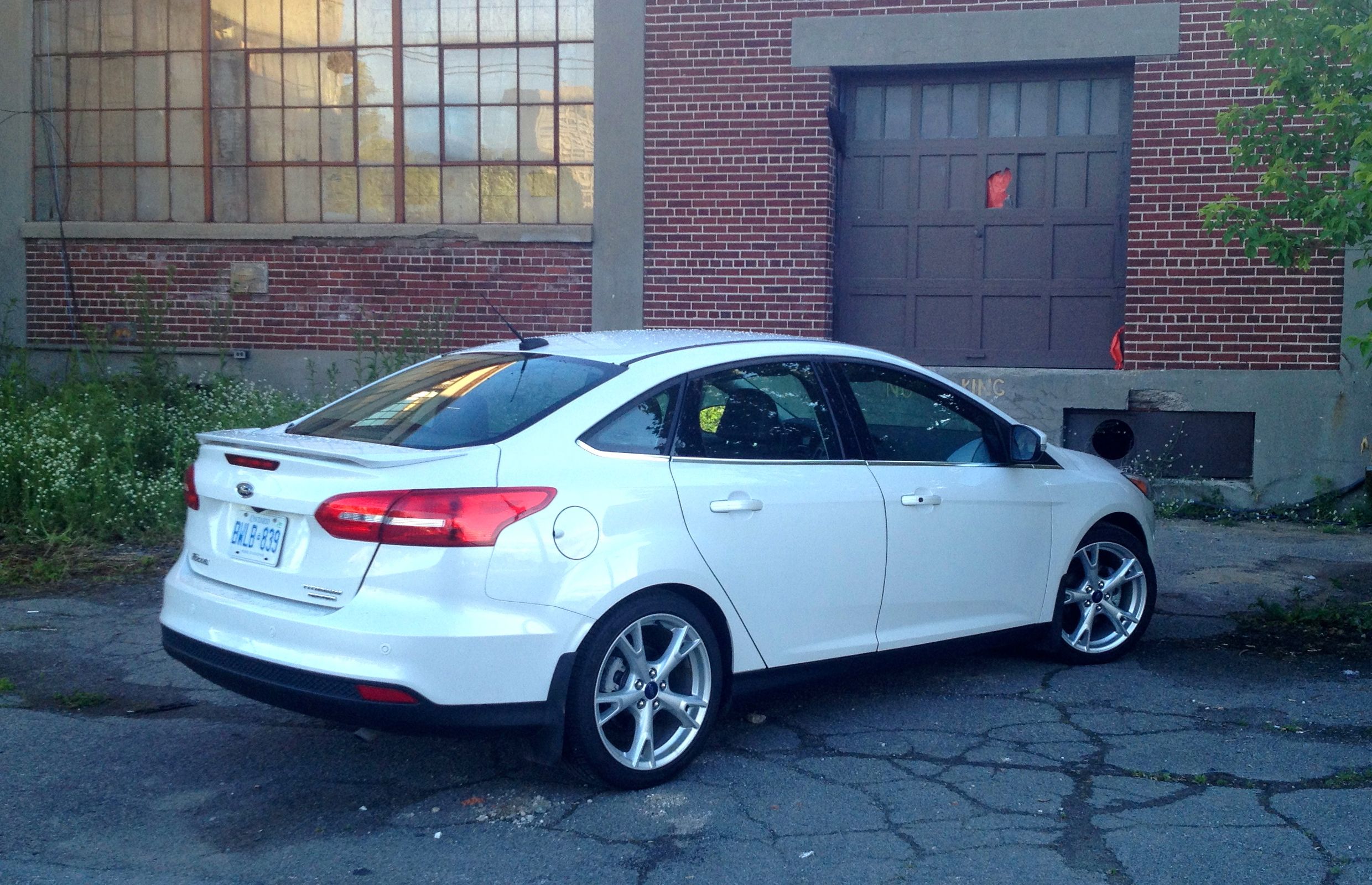 Car Review: 2016 Ford Focus Titanium | Driving