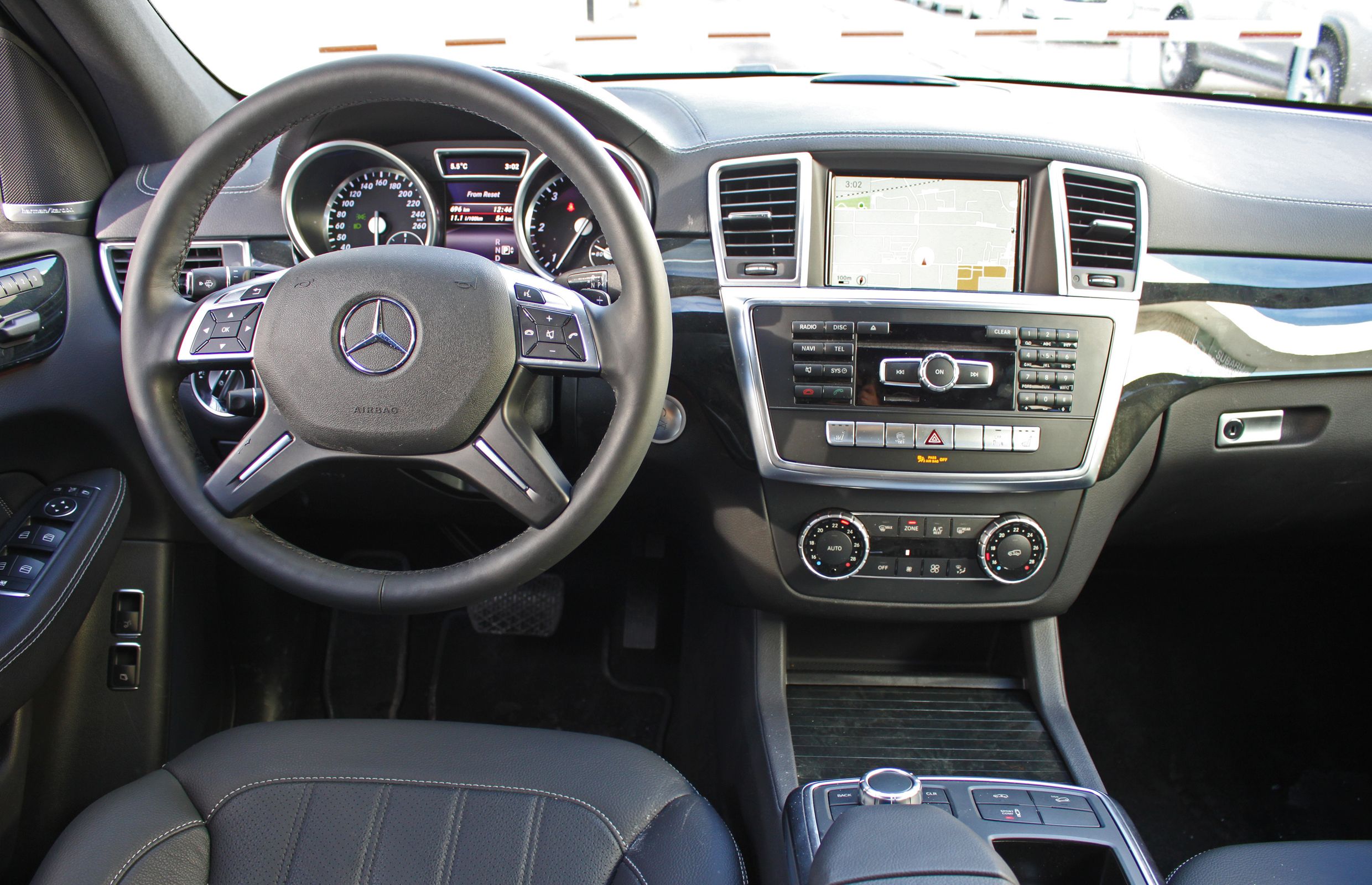 SUV Review: 2016 Mercedes-Benz GL350 BlueTec | Driving